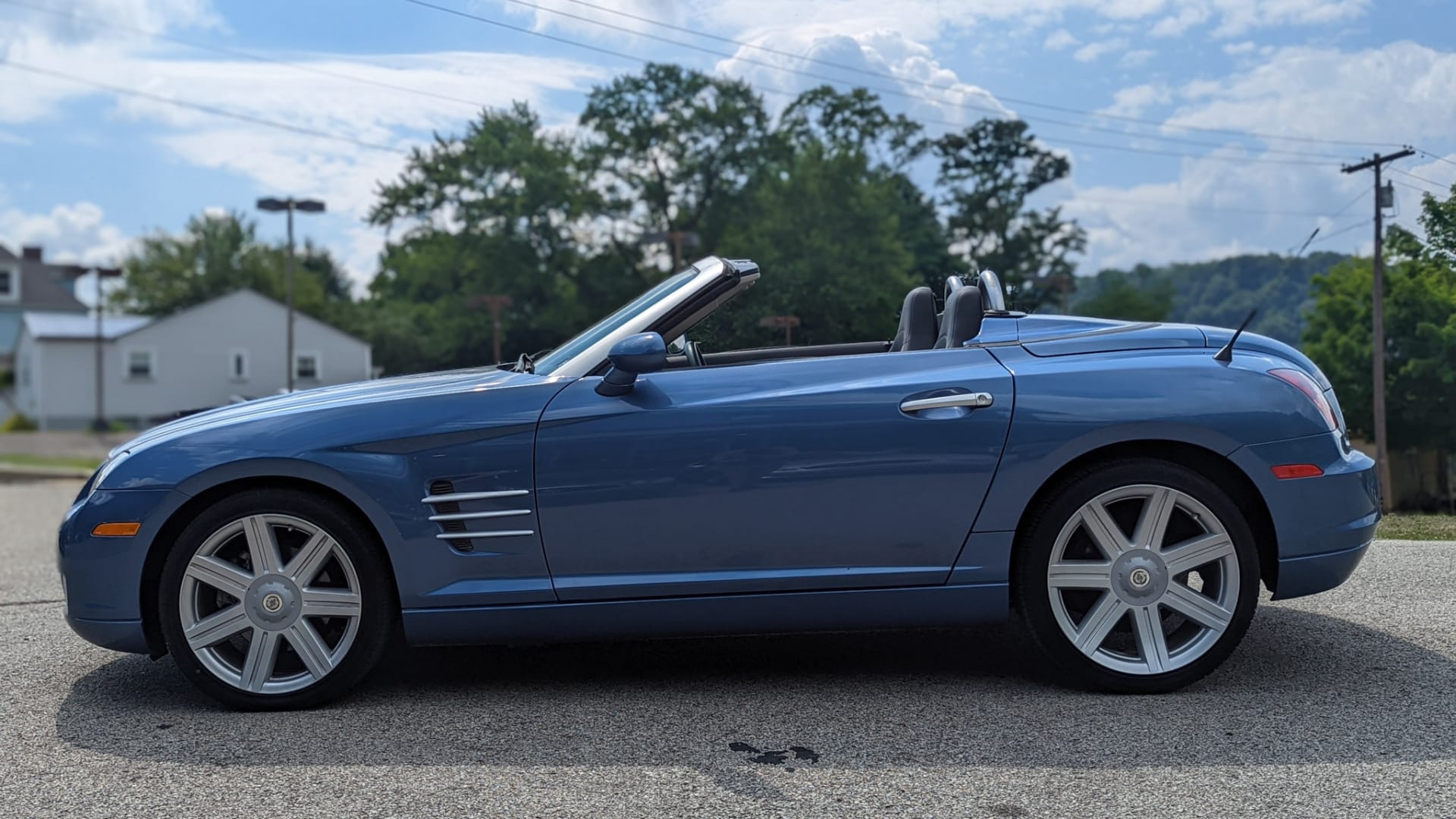 2005 Chrysler Crossfire Convertible at Harrisburg 2022 as T96 - Mecum ...