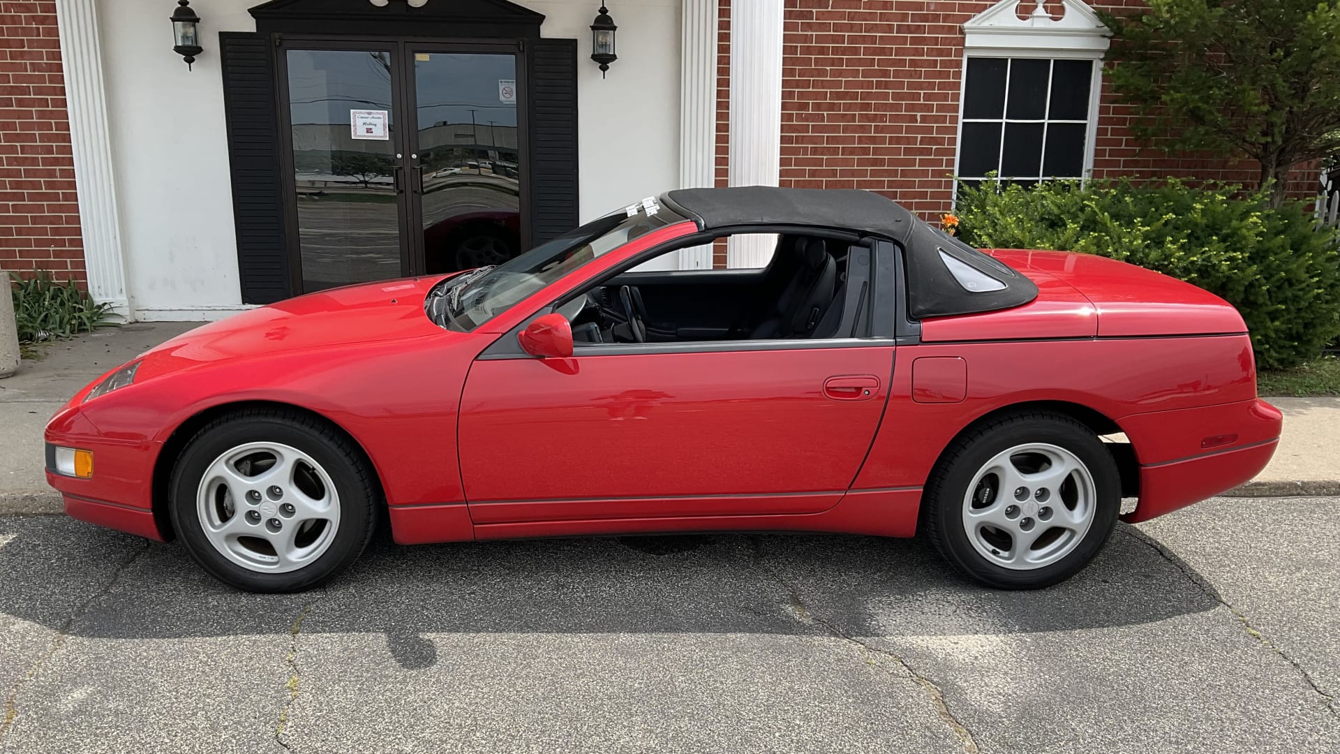 1993 Nissan 300ZX Convertible at Harrisburg 2022 as W60.1 - Mecum Auctions