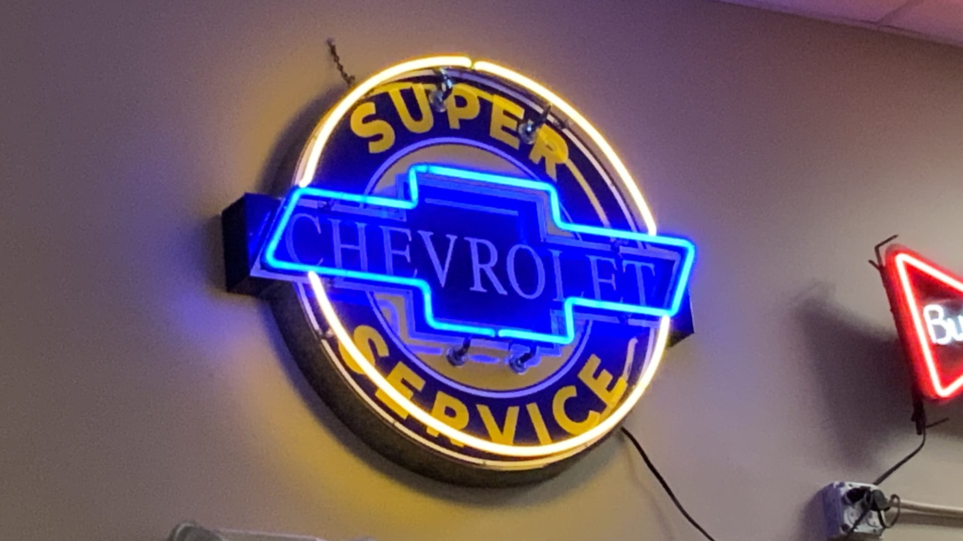 Chevrolet Super Service Neon Sign at Punta Gorda 2021 as H213 - Mecum ...