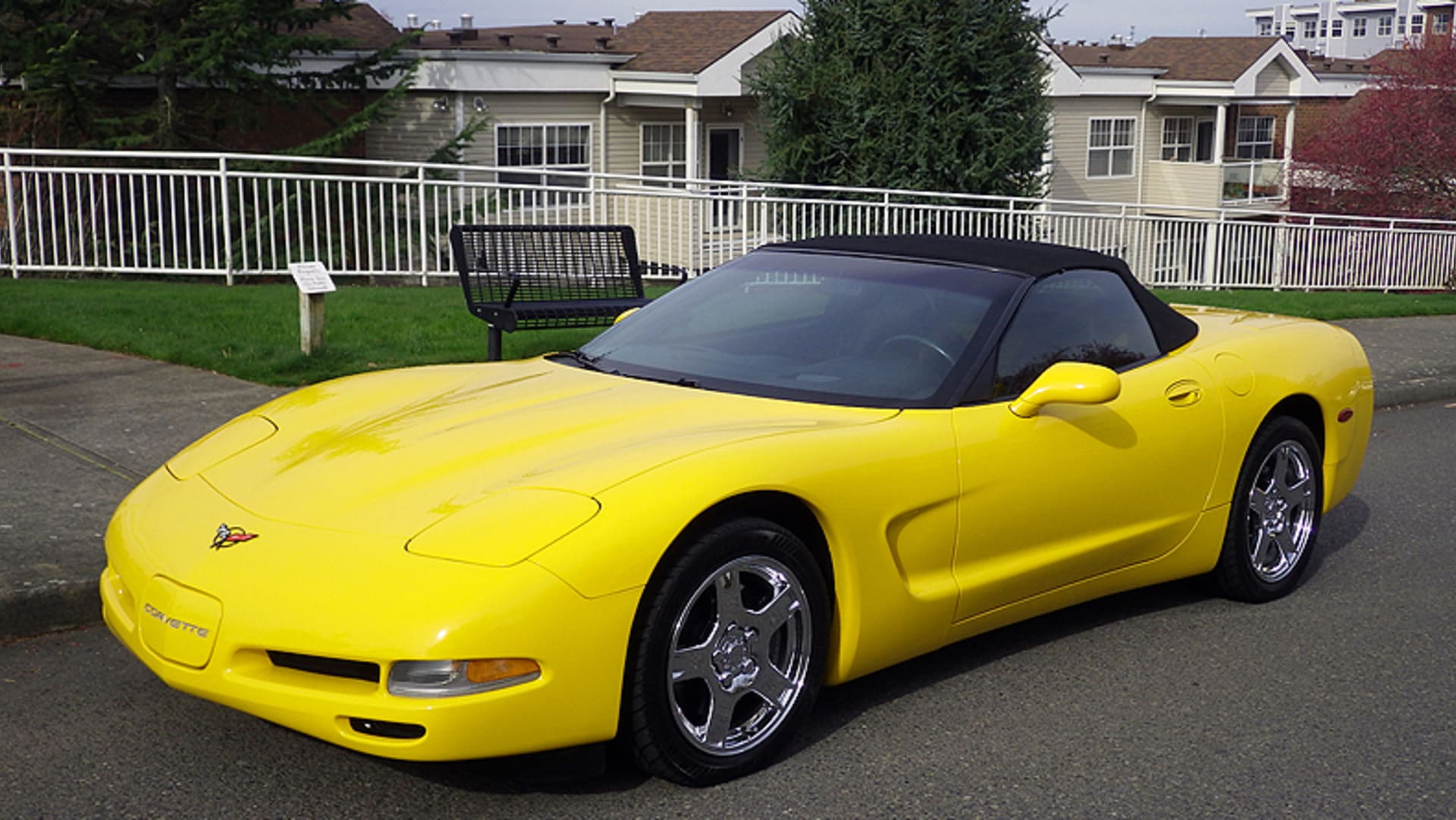 2000 Chevrolet Corvette Convertible at Portland 2016 as F62 - Mecum ...