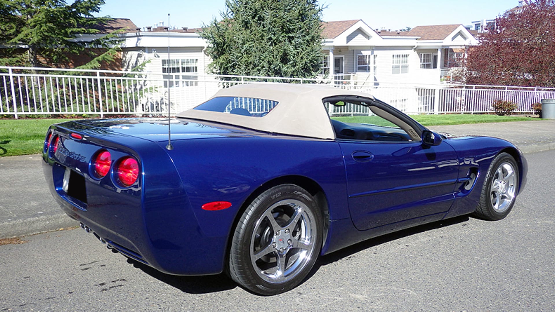 2004 Chevrolet Corvette Convertible at Portland 2016 as F82 - Mecum ...