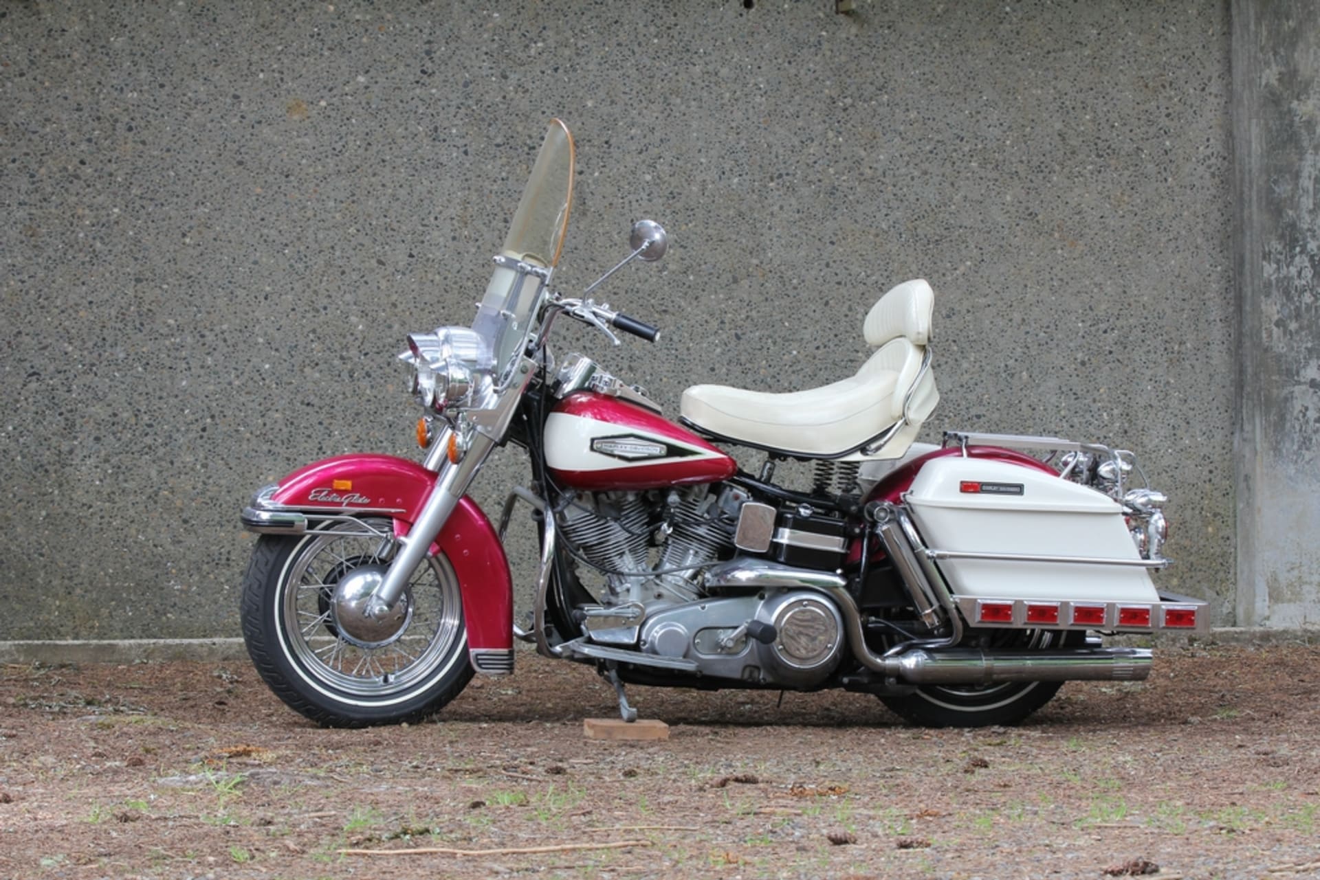1970 Harley-Davidson FLH at Harrisburg Motorcycles 2014 as U90 - Mecum ...