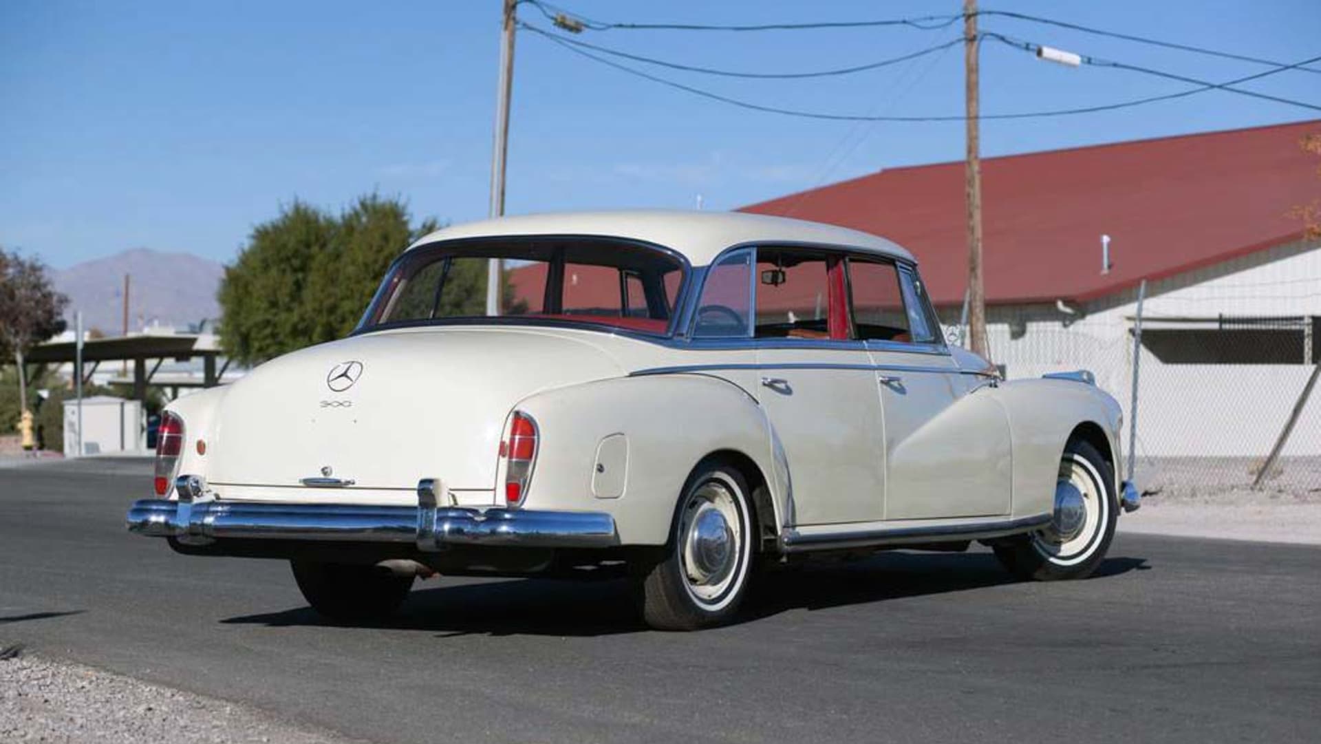 1959 Mercedes-Benz 300 Adenauer Sedan at Rogers' Classic Car Museum ...