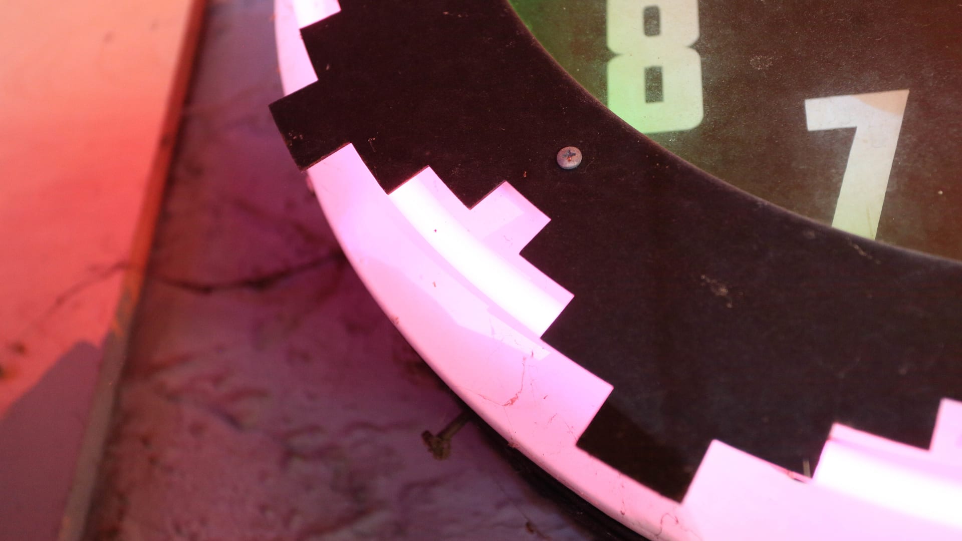 Aztec Neon Clock 26x7 at Indy Road Art 2019 asJ105 - Mecum Auctions