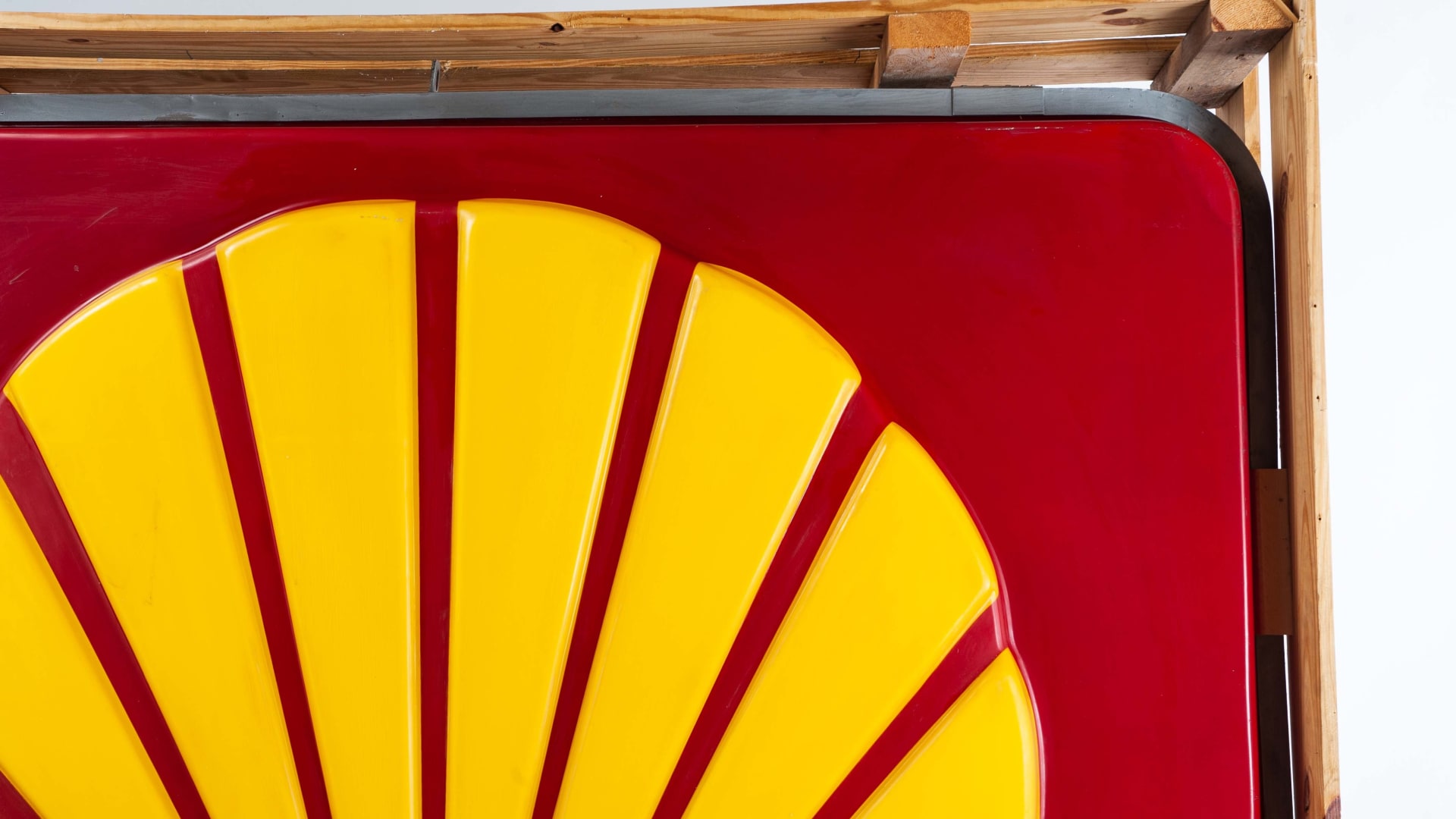 Shell Double-Sided Plastic Lighted Sign at Indy Road Art 2020 as M39 ...