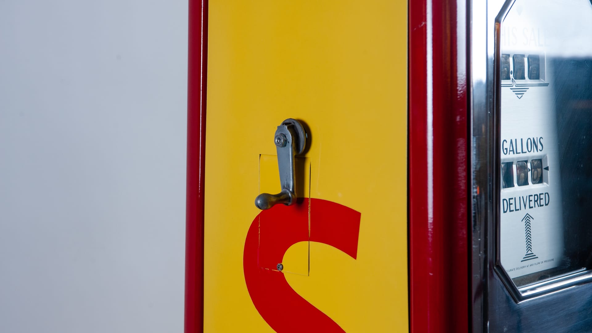 Shell Gas Pump at Indy Road Art 2021 as E102 - Mecum Auctions