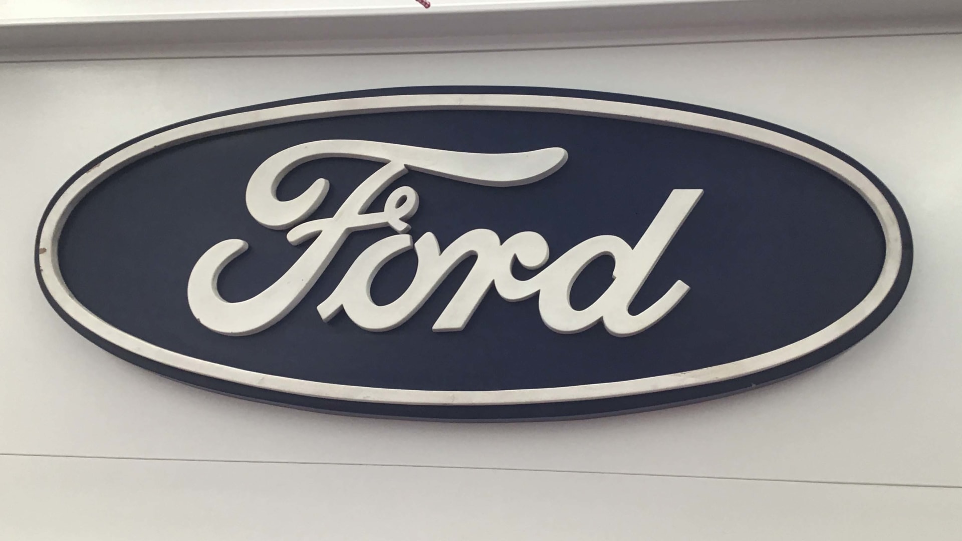 Ford Wooden Sign at Indy Road Art 2021 as Q249 - Mecum Auctions