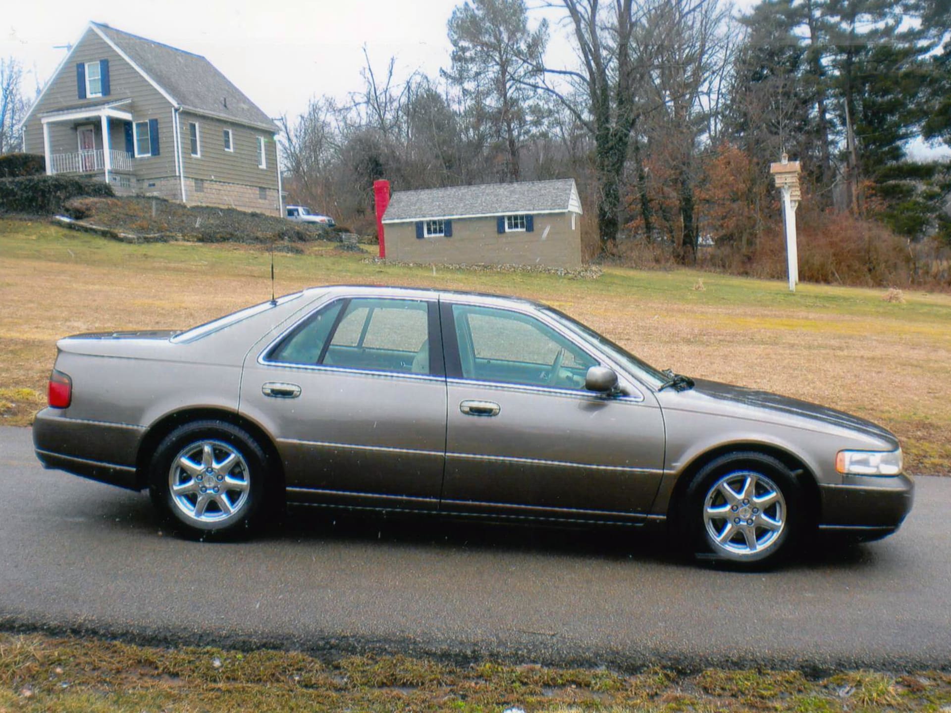 2000 Cadillac Seville Sedan at Dana Mecum's 26th Original Spring ...