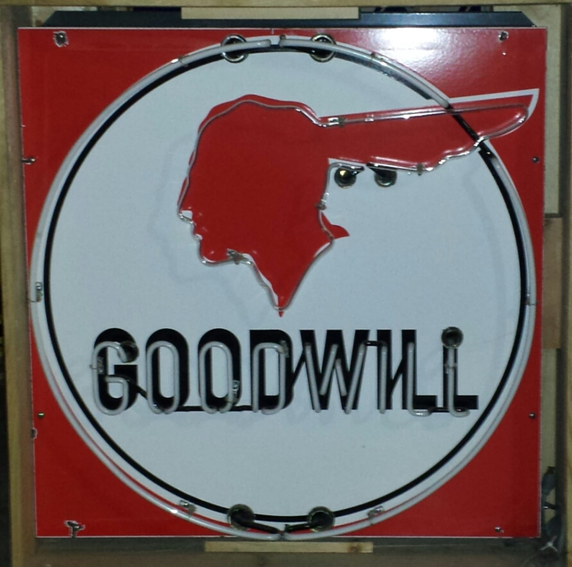 Pontiac Goodwill Neon Sign SSPN 3ftx3ft at Dana Mecum's 27th Original ...