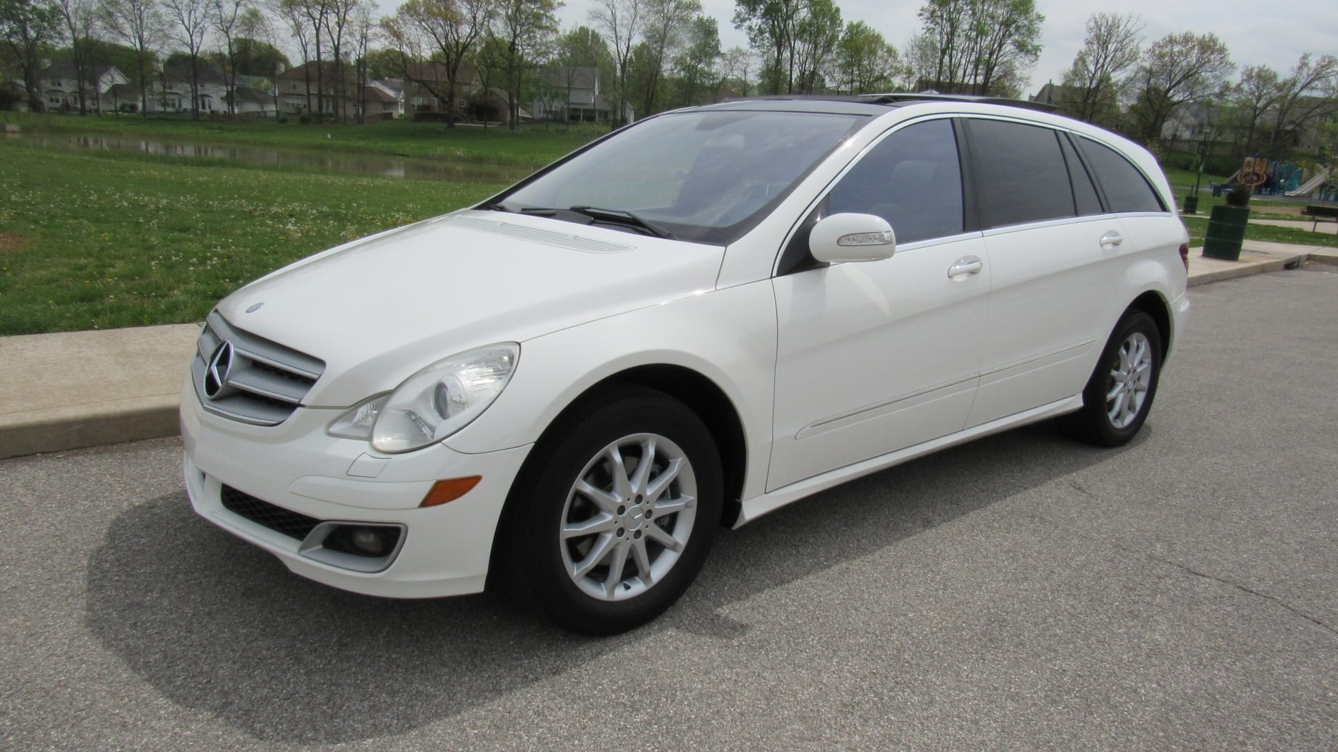 2006 Mercedes-Benz R350 at Indy 2016 as W105.1 - Mecum Auctions