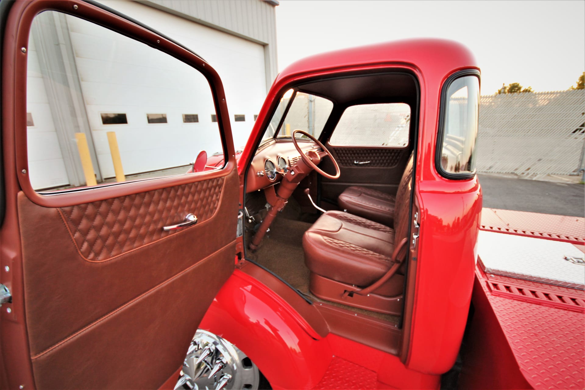 1951 GMC COE Custom Hauler at Indy 2017 as S47.1 - Mecum Auctions