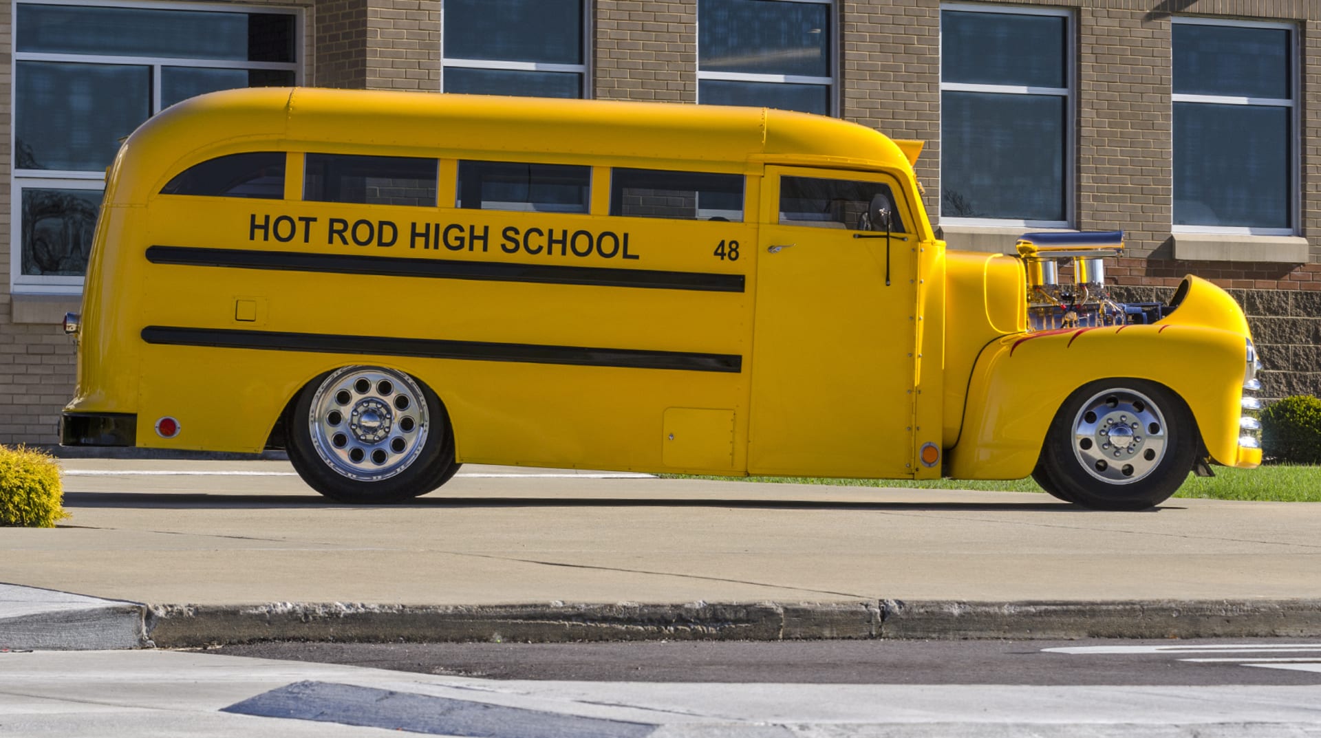 1948 Chevrolet Custom Bus at Indy 2018 as T146.1 - Mecum Auctions