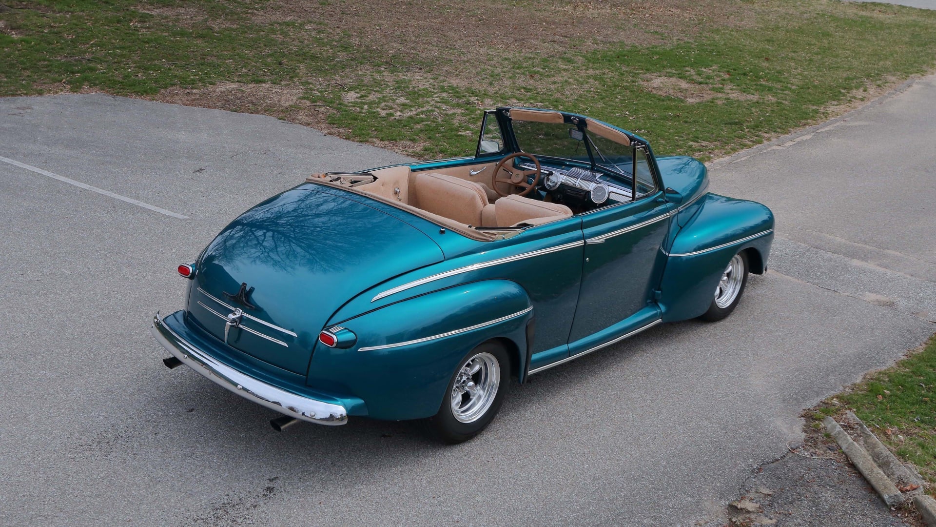 1946 Ford Super Deluxe Convertible at Indy 2018 as F225 - Mecum Auctions