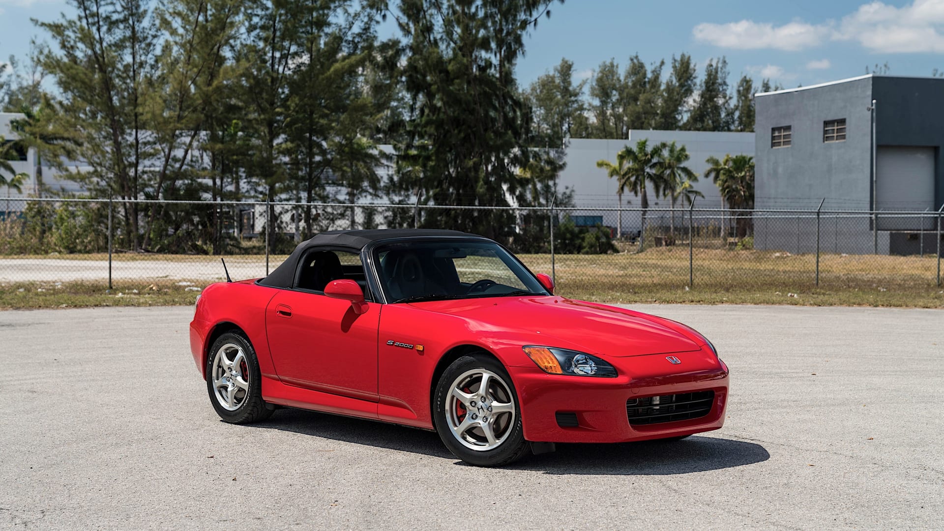 2002 Honda S2000 Convertible at Indy 2018 as F114.1 - Mecum Auctions
