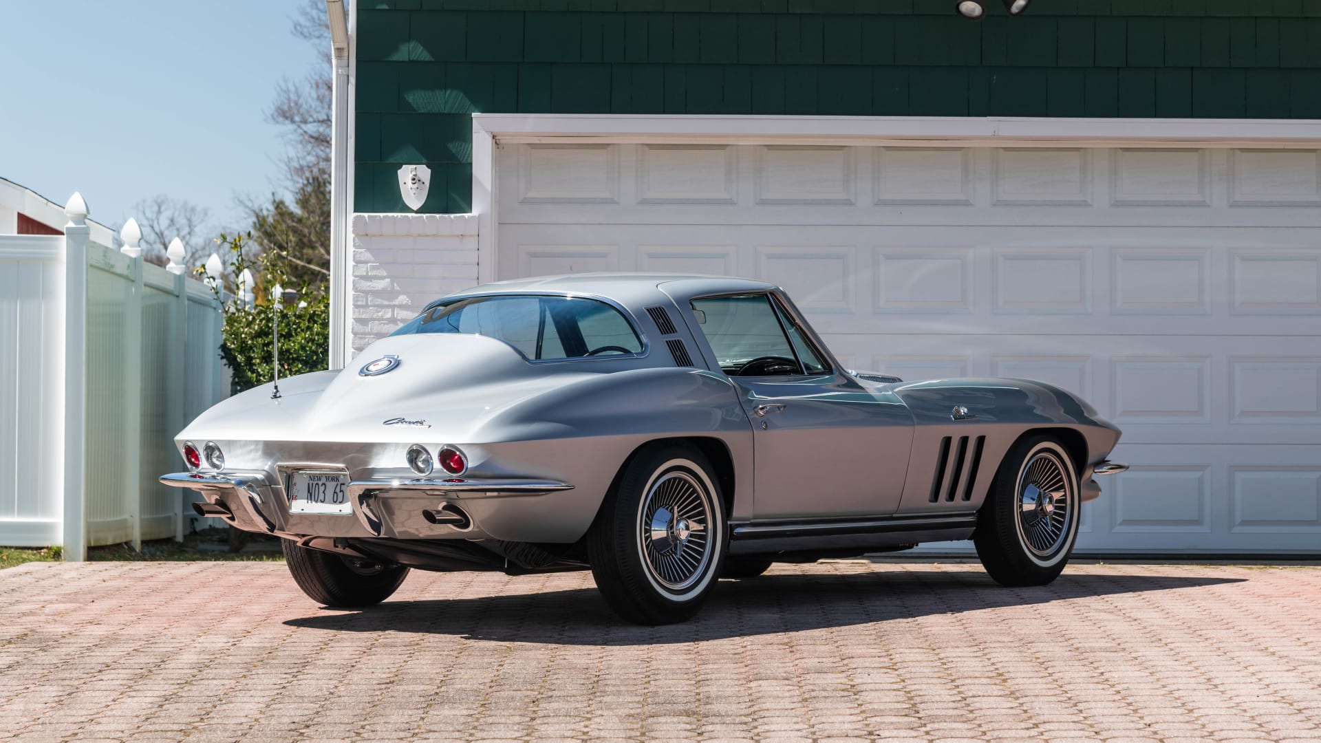1965 Chevrolet Corvette N03 at Indy 2018 as S156 - Mecum Auctions