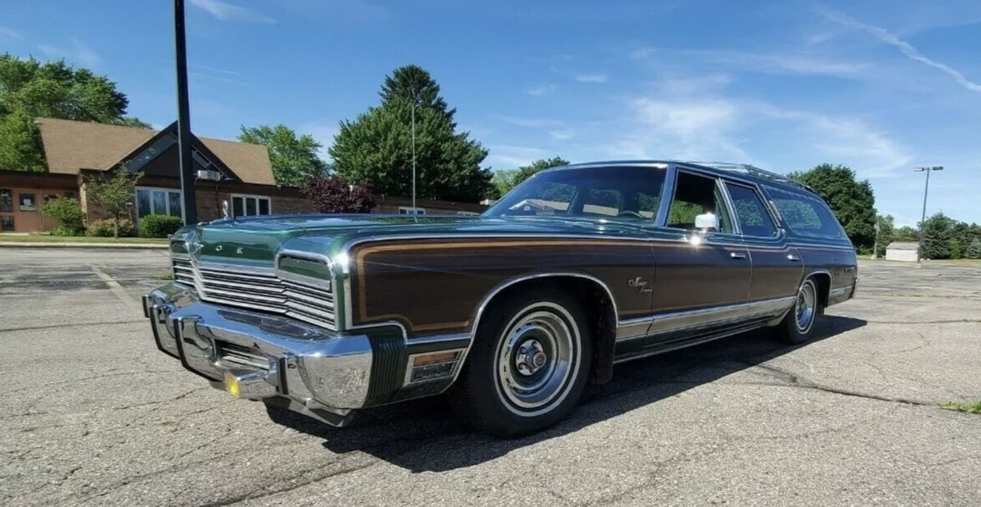 1974 Dodge Monaco Wagon at Indy 2020 as F84 - Mecum Auctions