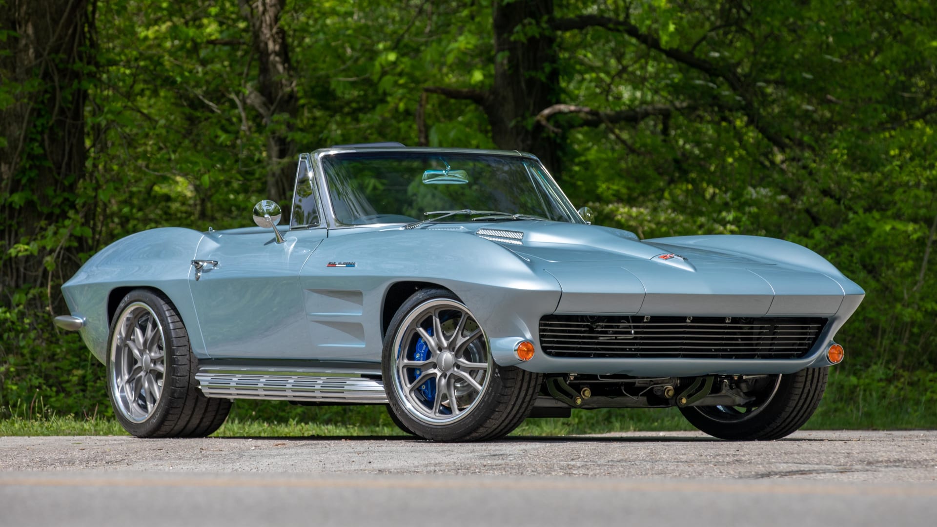 1963 Chevrolet Corvette Convertible at Indy 2020 as F135 - Mecum Auctions