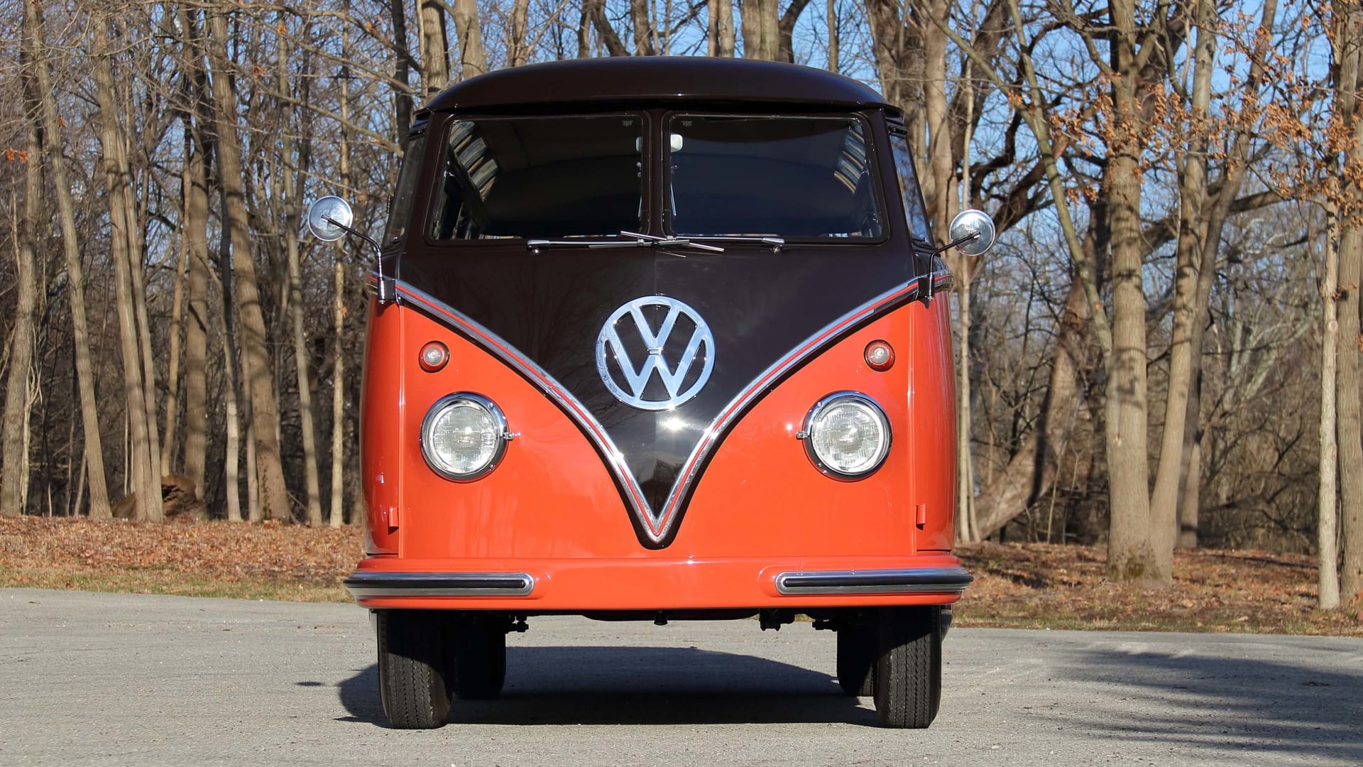 1957 Volkswagen Type II 23-Window Bus at Indy 2020 as F153 - Mecum Auctions