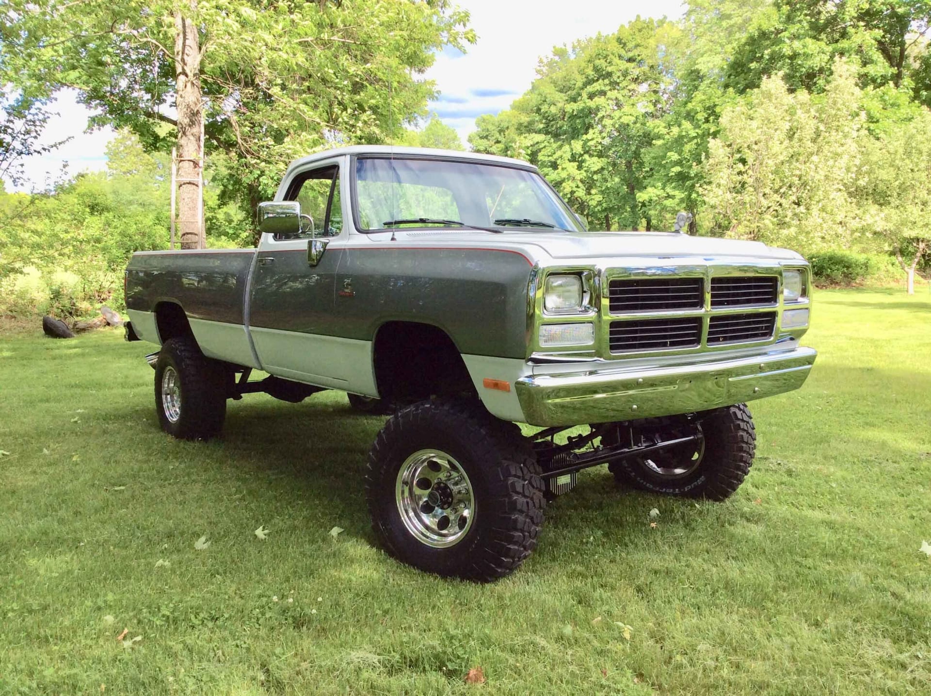 1989 Dodge Ram W250 Pickup at Indy 2020 asK173 - Mecum Auctions