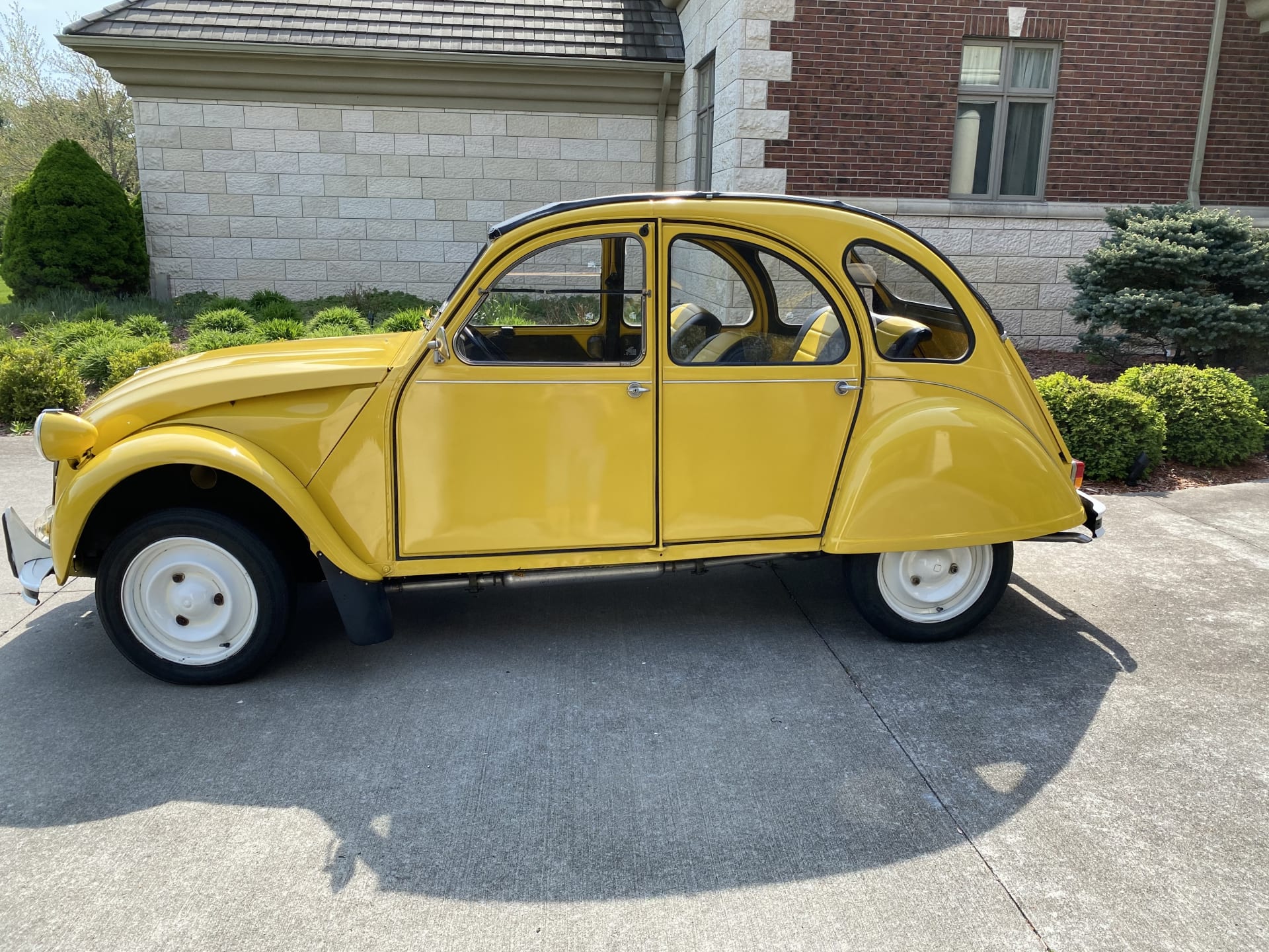 1980 Citroen 2CV Coupe at Indy 2021 as W21 - Mecum Auctions