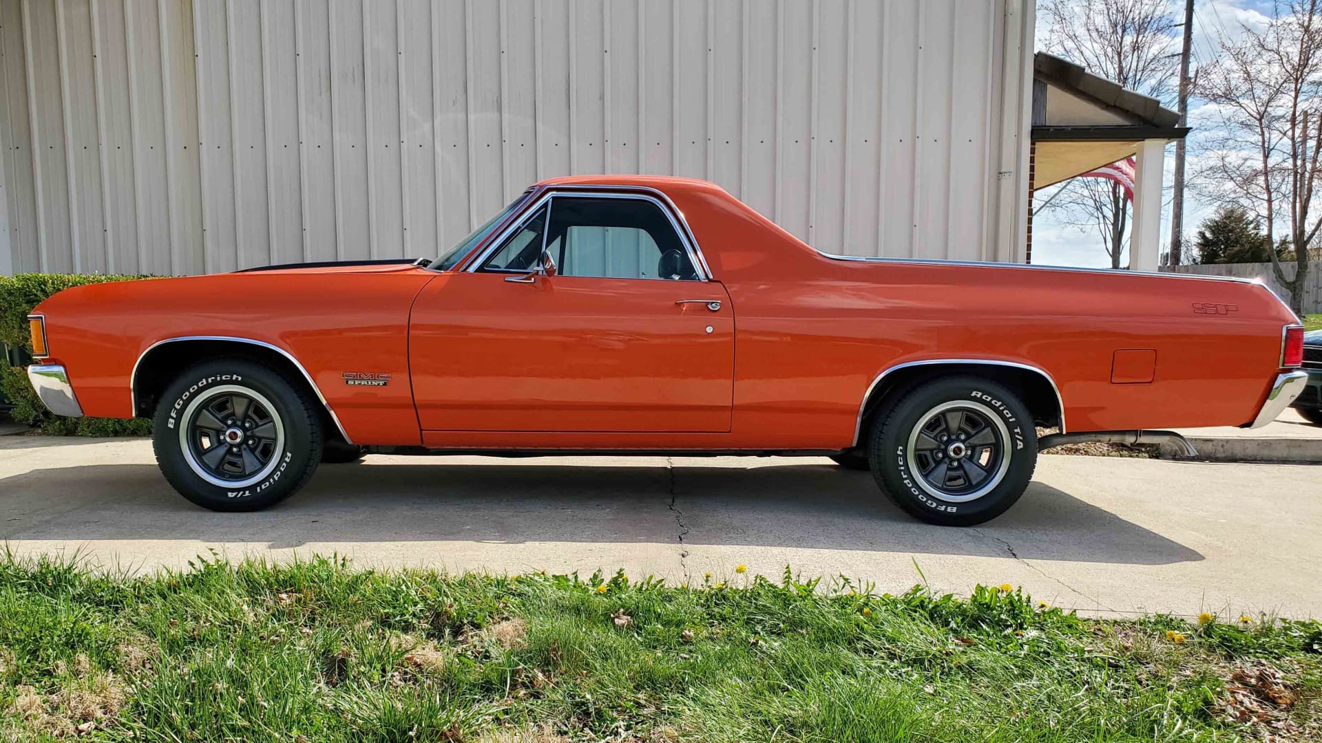 1972 GMC Sprint SP at Indy 2021 as T104 - Mecum Auctions