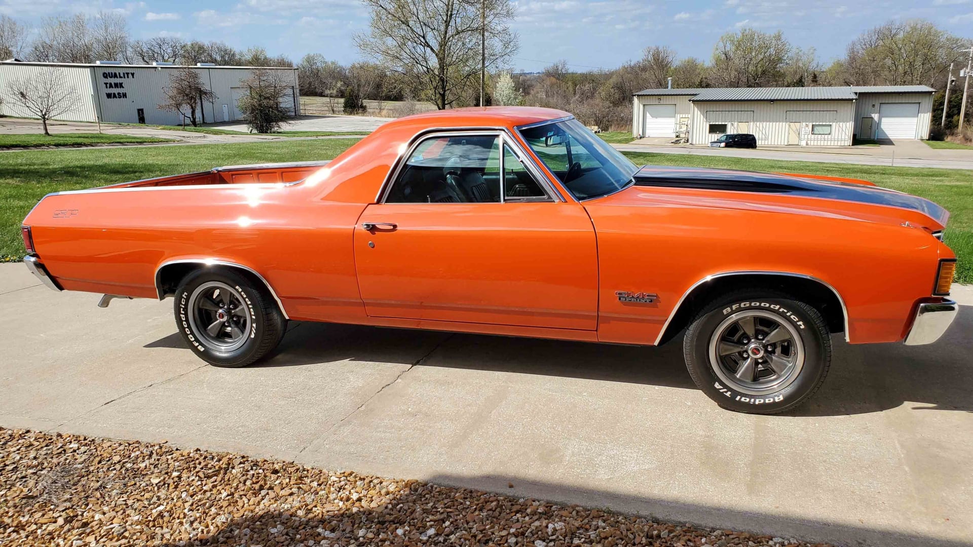 1972 GMC Sprint SP at Indy 2021 as T104 - Mecum Auctions