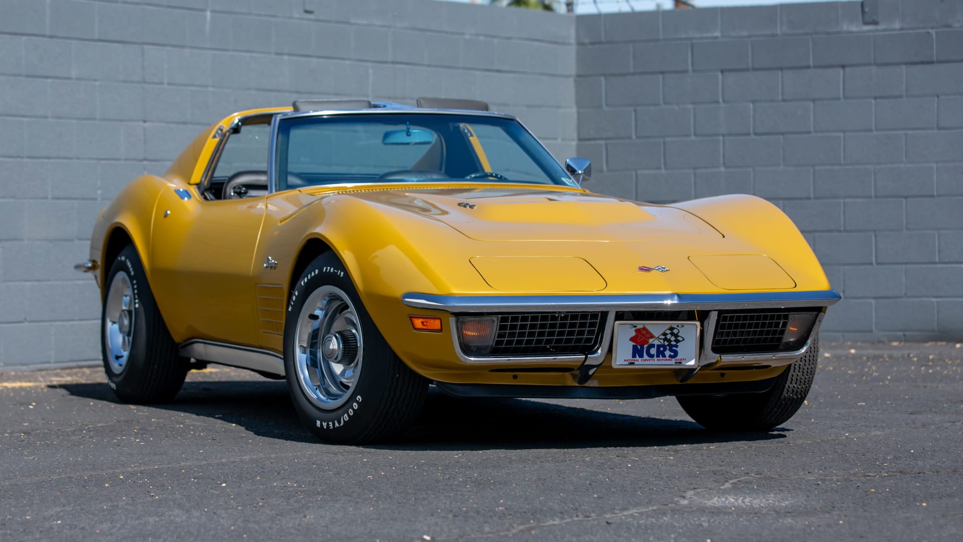 1971 Chevrolet Corvette LS6 Coupe at Indy 2021 as F122 - Mecum Auctions