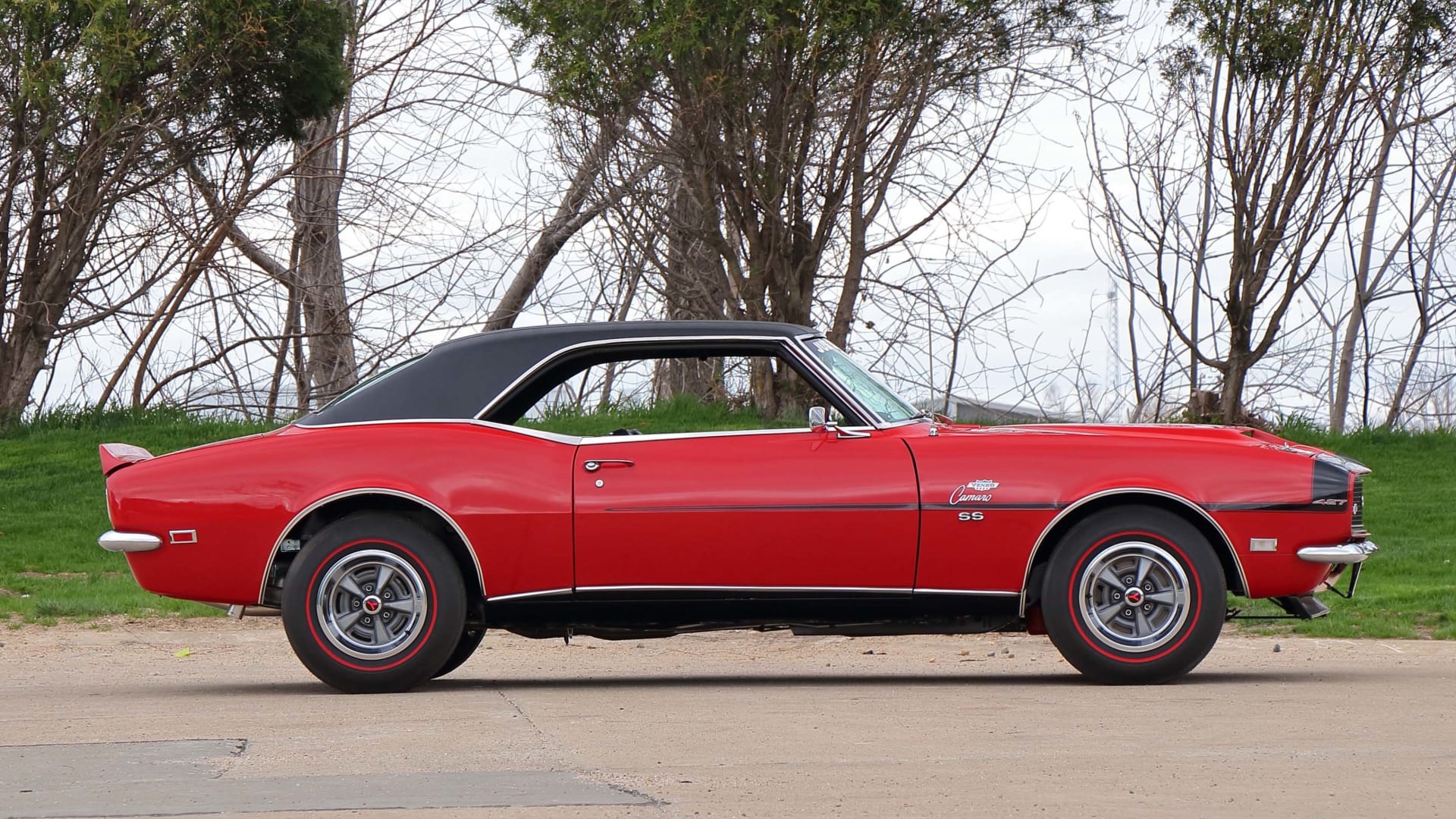 1968 Chevrolet Yenko Camaro RS/SS at Indy 2021 as S204.1 - Mecum Auctions