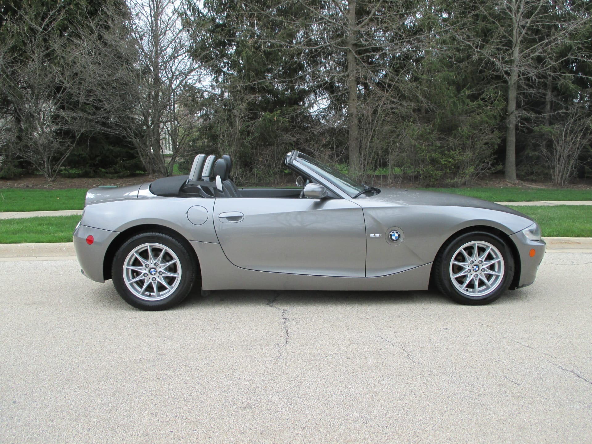 2005 BMW Z4 Convertible at Indy 2022 as G152 - Mecum Auctions