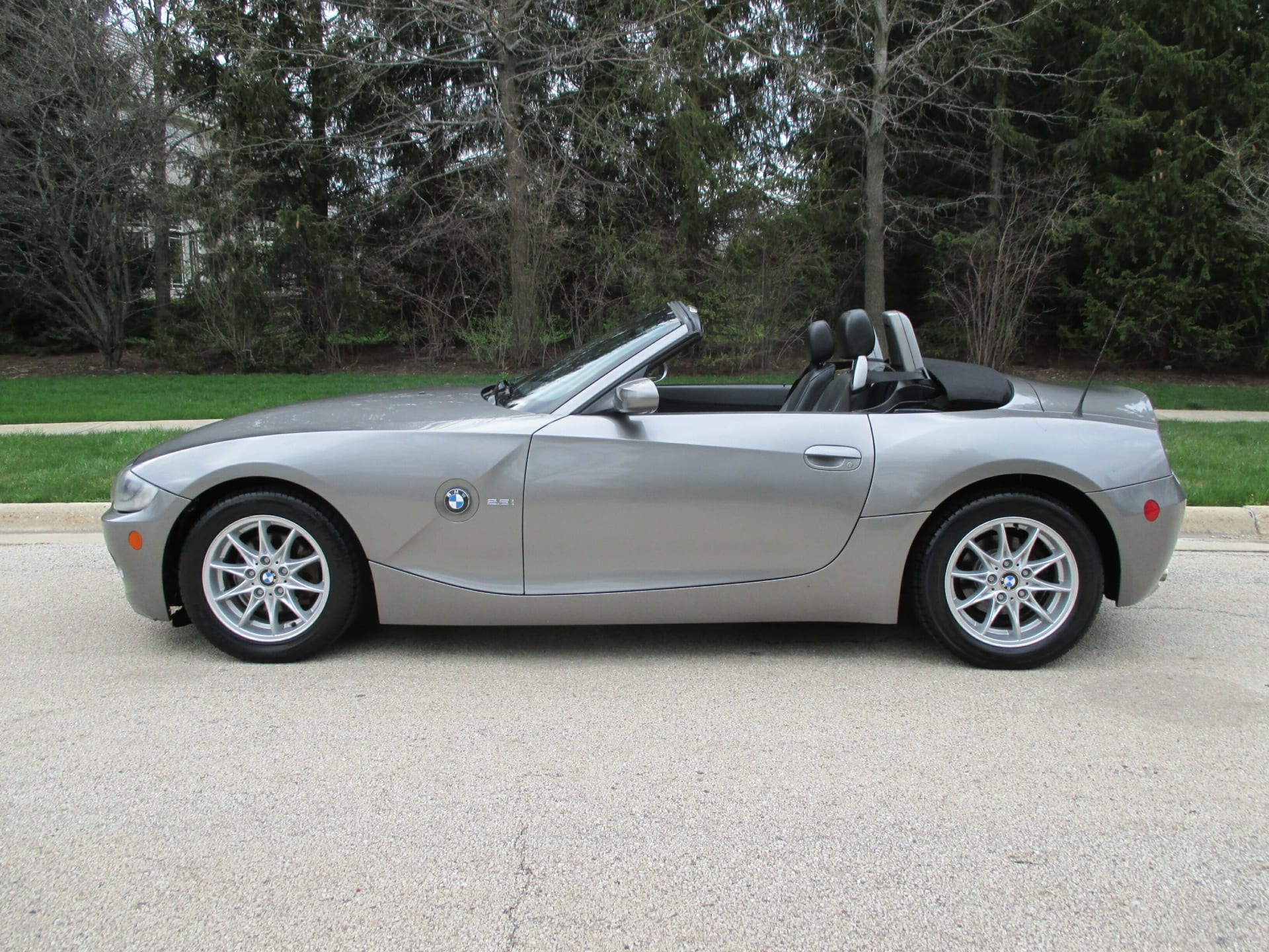 2005 BMW Z4 Convertible at Indy 2022 as G152 - Mecum Auctions
