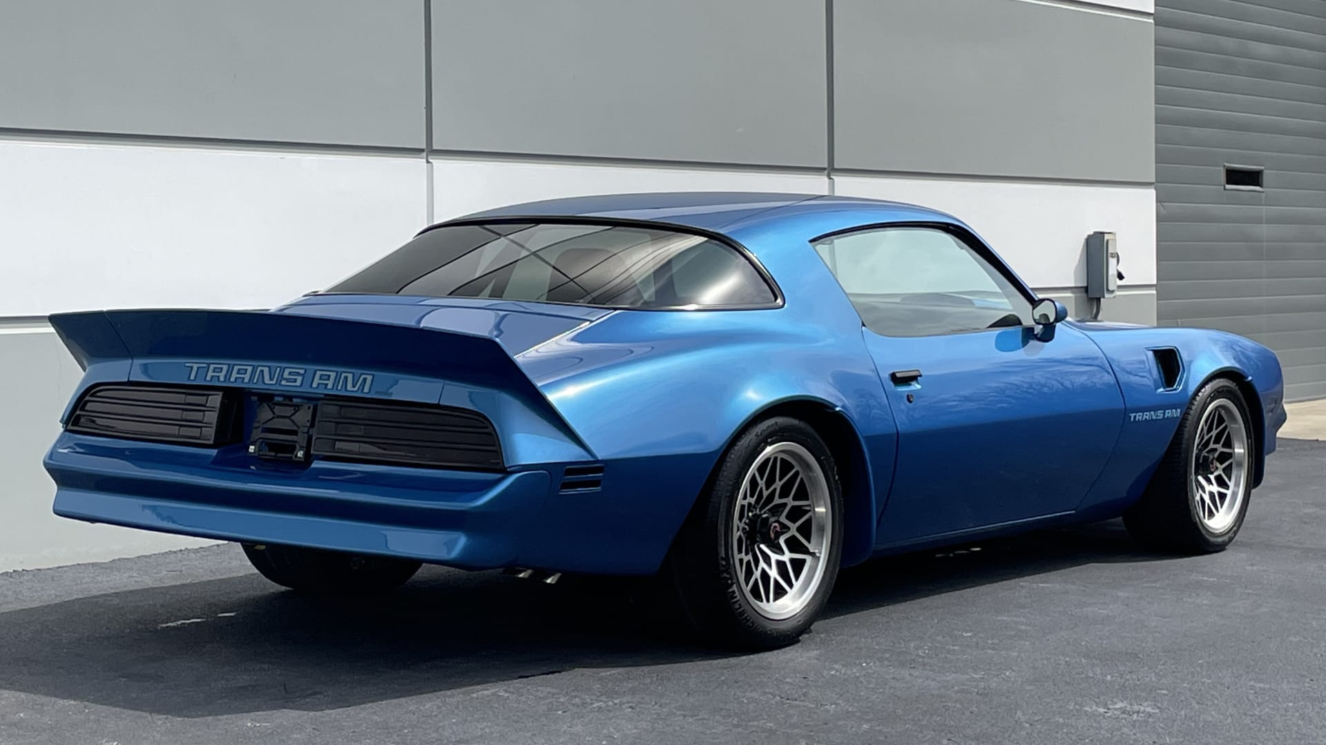 1978 Pontiac Trans Am Custom at Indy 2022 as T106 - Mecum Auctions