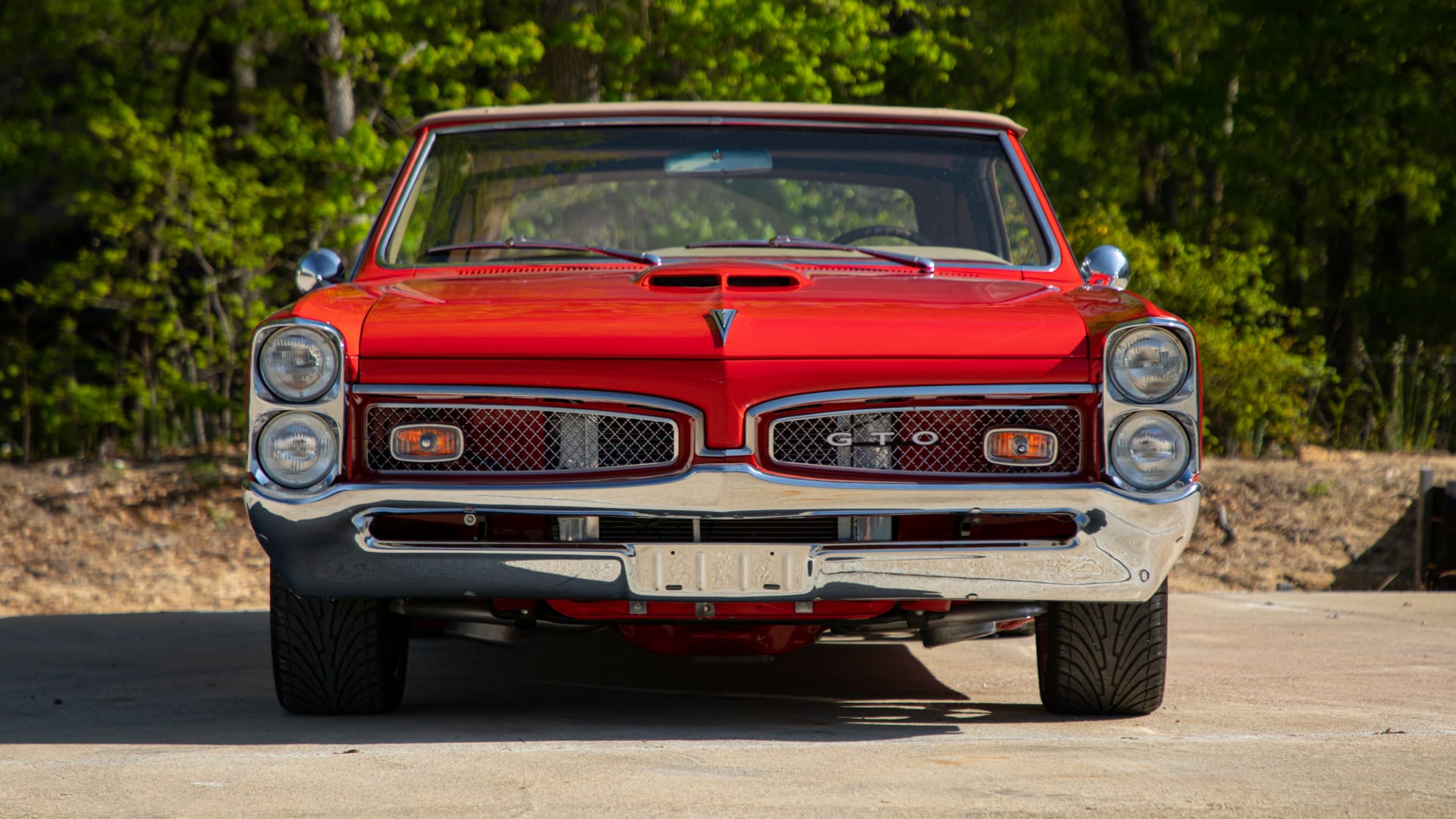 1967 Pontiac GTO Custom at Indy 2022 as S7 - Mecum Auctions