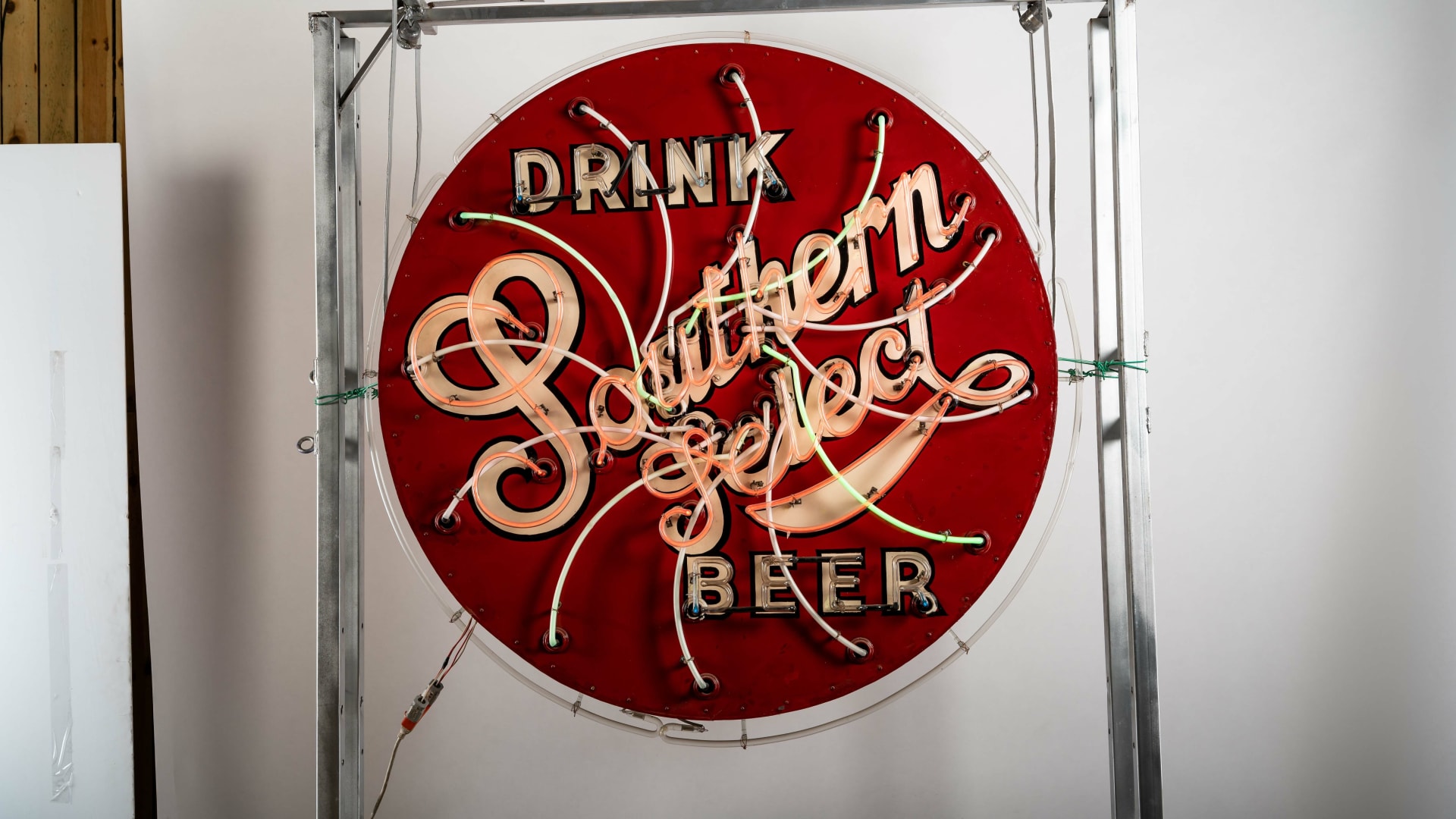 Southern Select Beer Double-Sided Tin Neon Sign at Indy 2022 as Z909 ...