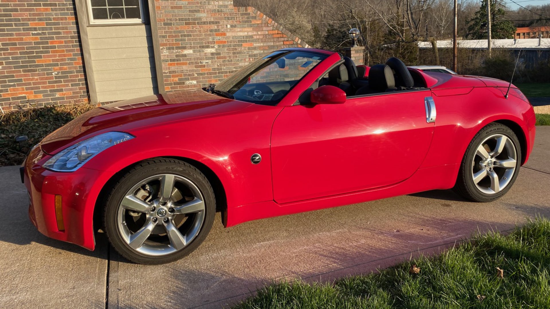 2008 Nissan 350Z Touring Convertible at Indy 2022 as J156.1 - Mecum ...