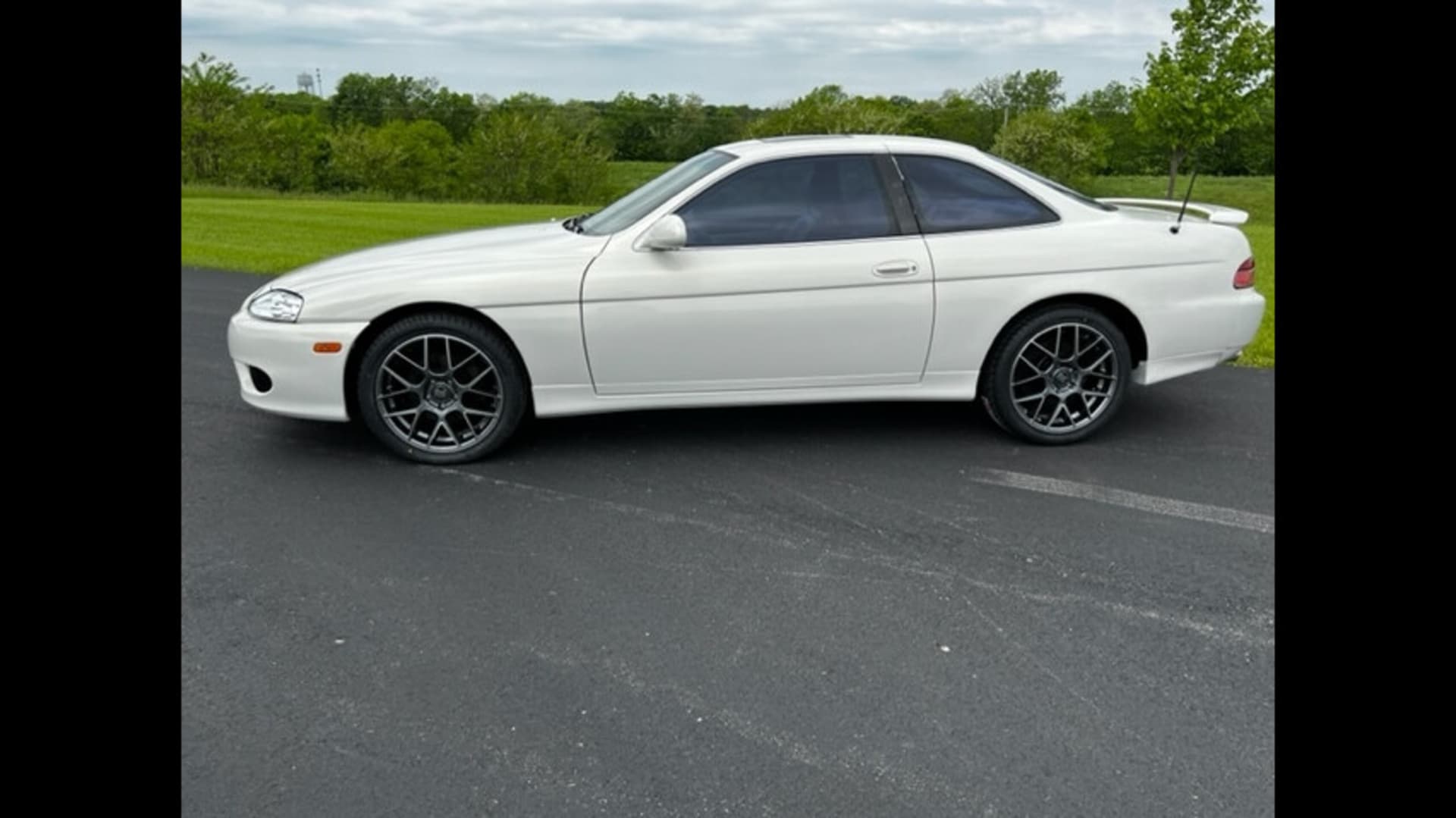1999 Lexus SC400 at Indy 2022 as K204.1 - Mecum Auctions
