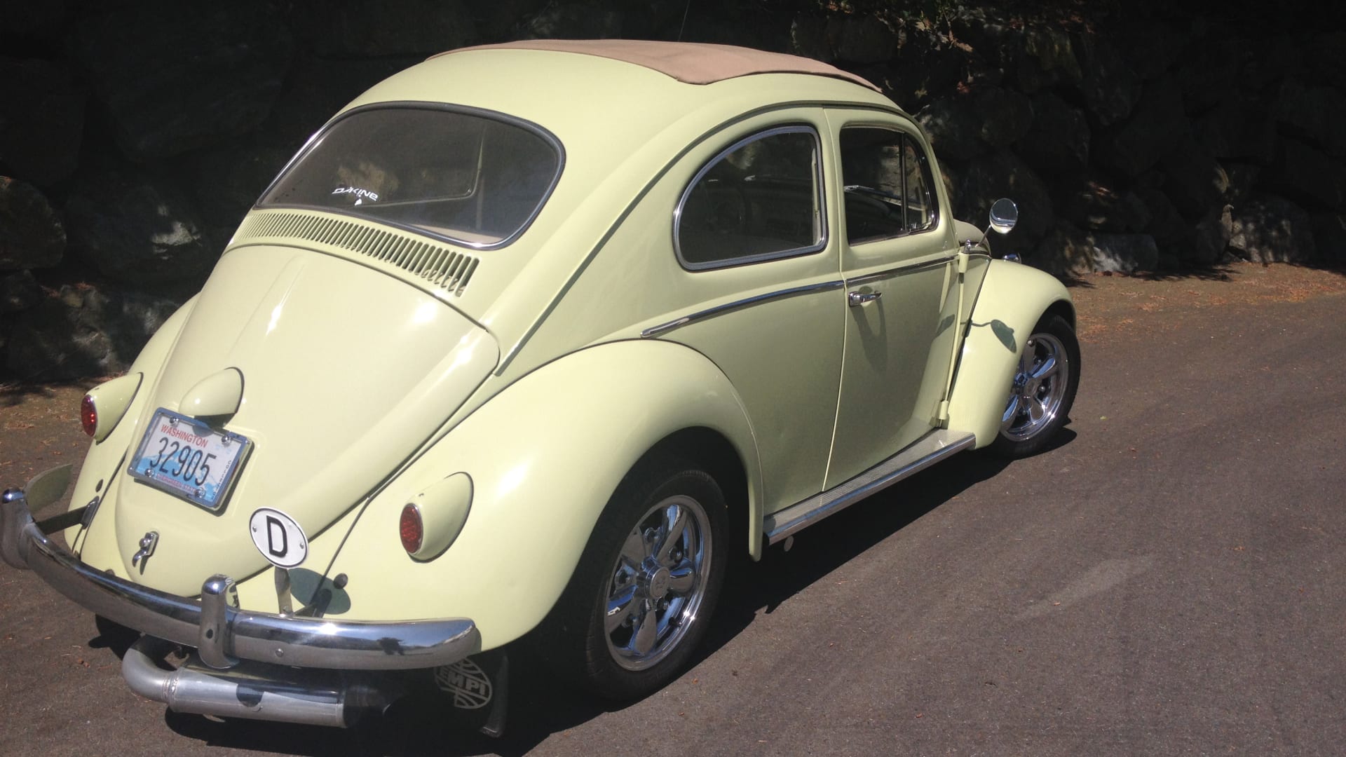 1961 Volkswagen Beetle Rag Top at Seattle 2015 as F218 - Mecum Auctions