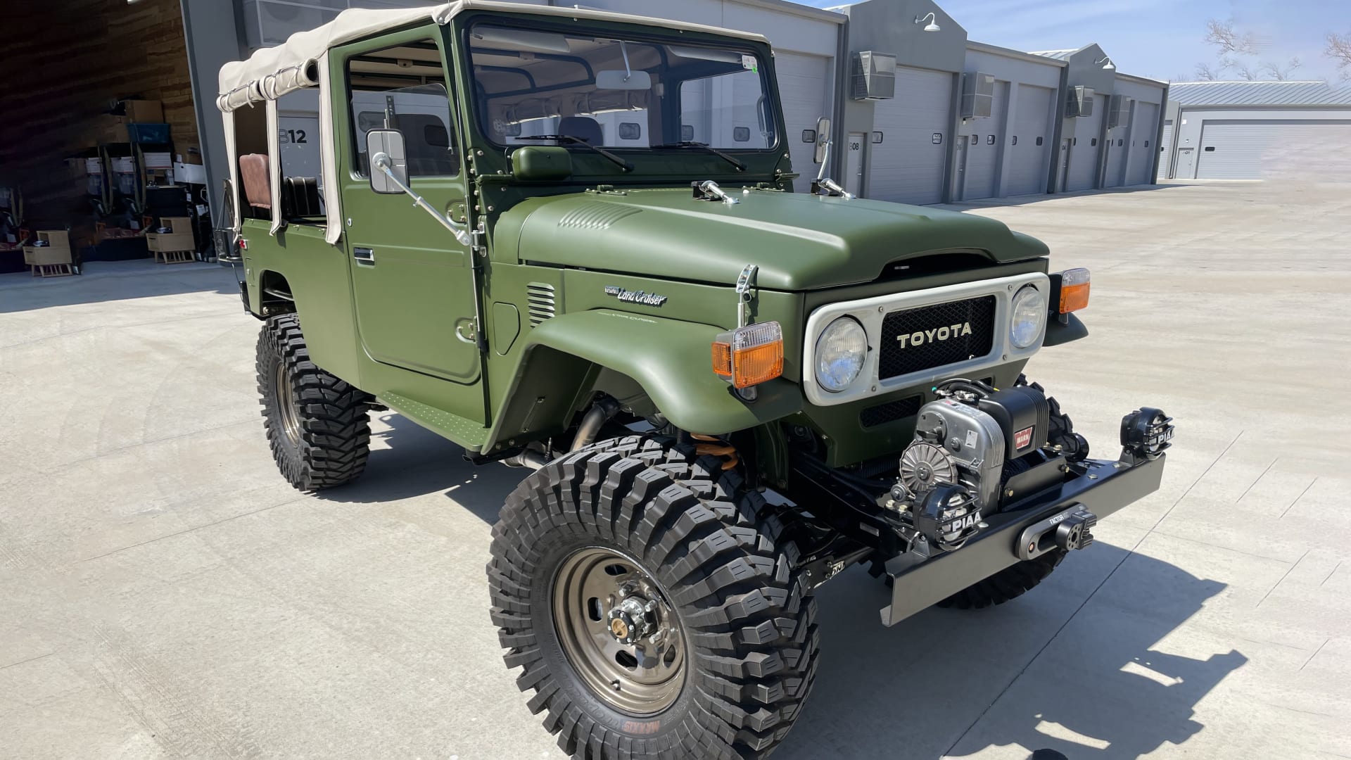 1985 Toyota FJ-45 Land Cruiser Custom at Tulsa 2022 as S159 - Mecum ...