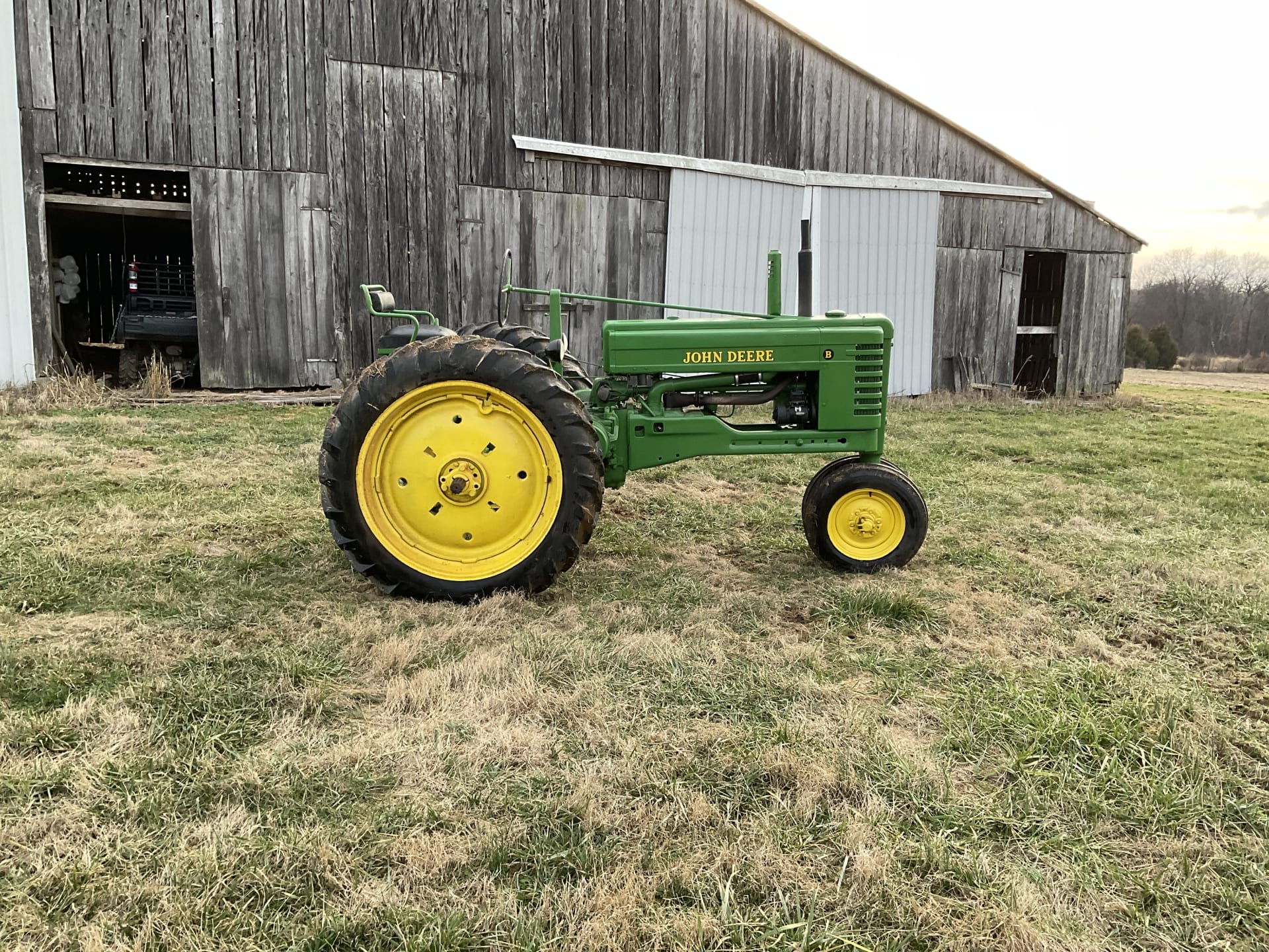 John Deere B Styled at Gone Farmin' Spring Classic 2023 as F148 - Mecum ...