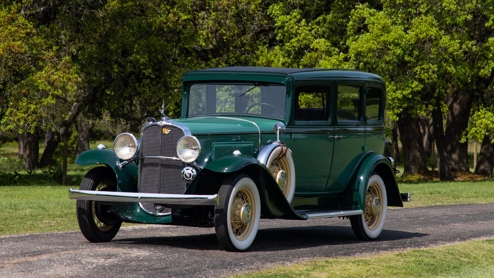 1931 Oakland Model 301 Sedan at Indy 2023 as W94 - Mecum Auctions