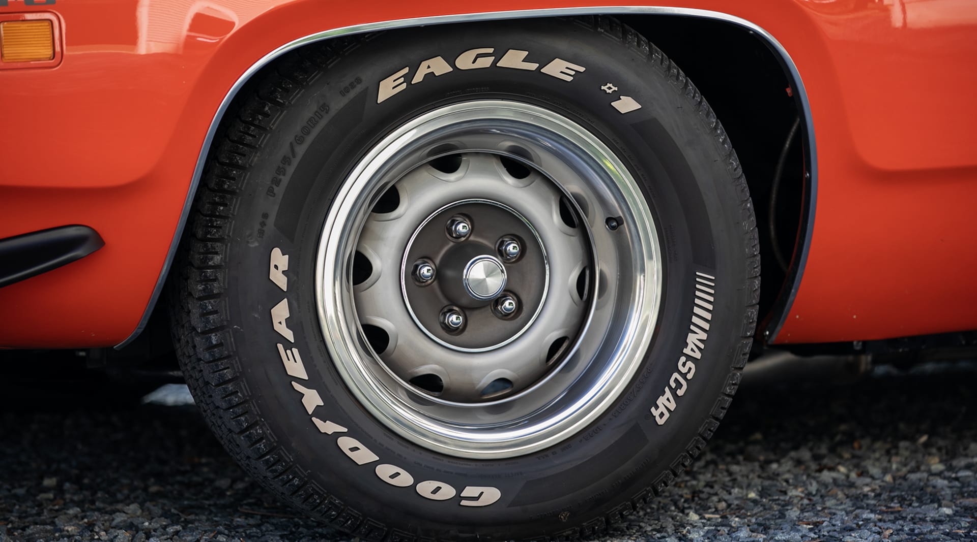 1971 Plymouth Road Runner Custom at Indy 2023 as T199 - Mecum Auctions