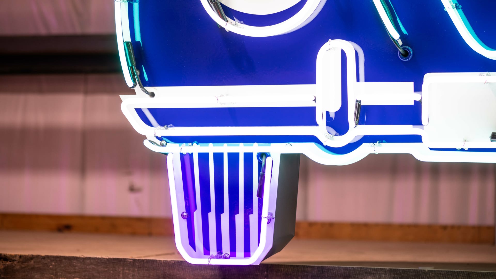 Volkswagen Beetle Single-Sided Neon Sign at Glendale 2023 asZ439 ...