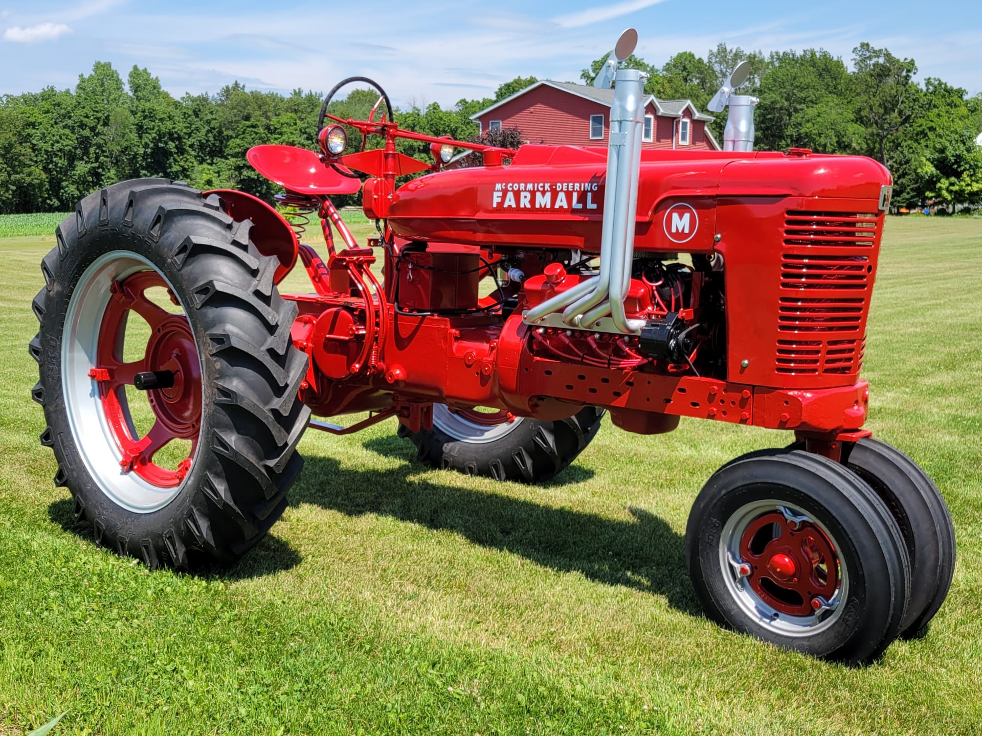 1940 Farmall M at Gone Farmin' Spring Classic 2023 as S41 - Mecum Auctions