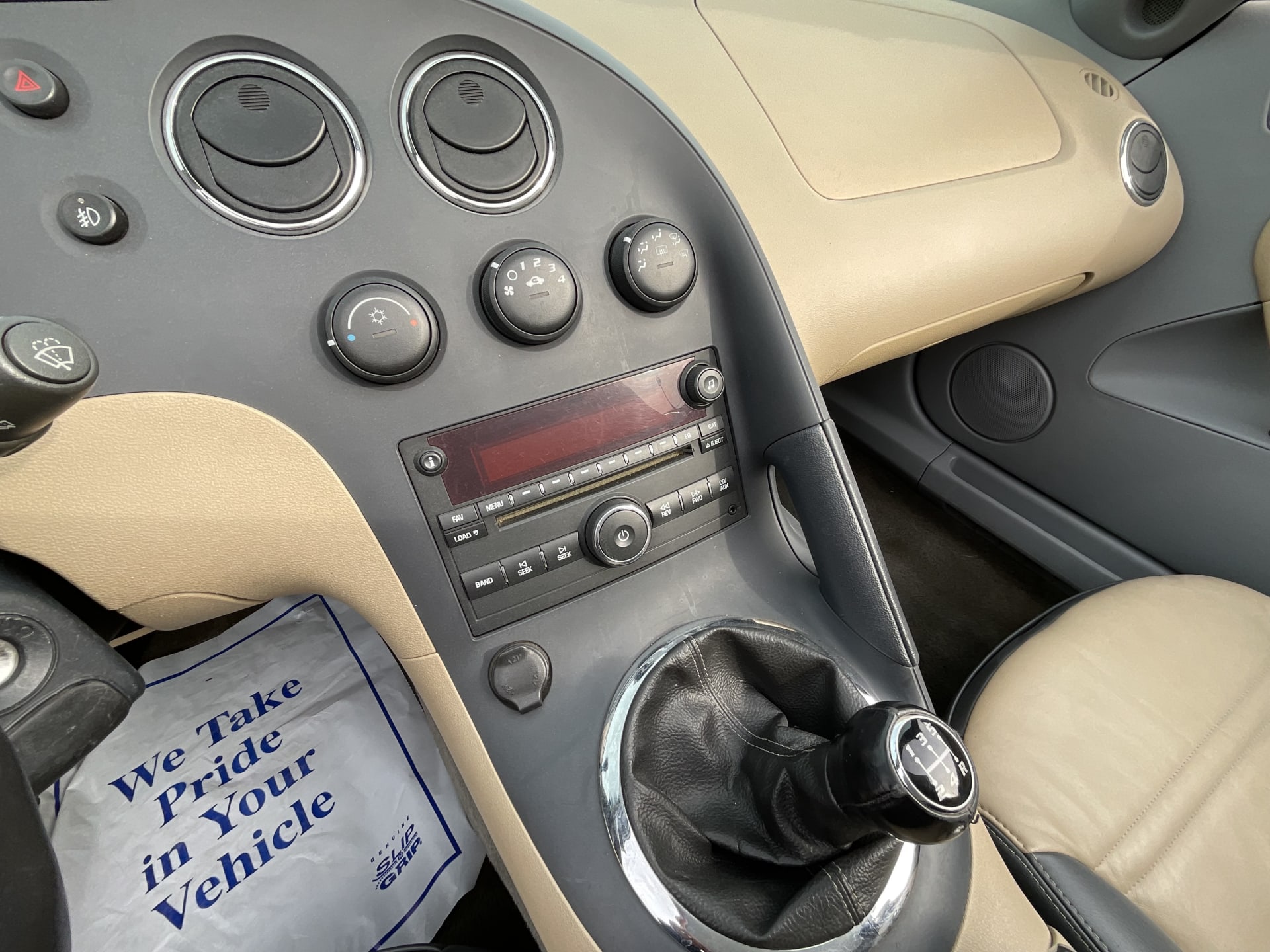 2006 Pontiac Solstice Convertible at Glendale 2023 as W115 - Mecum Auctions