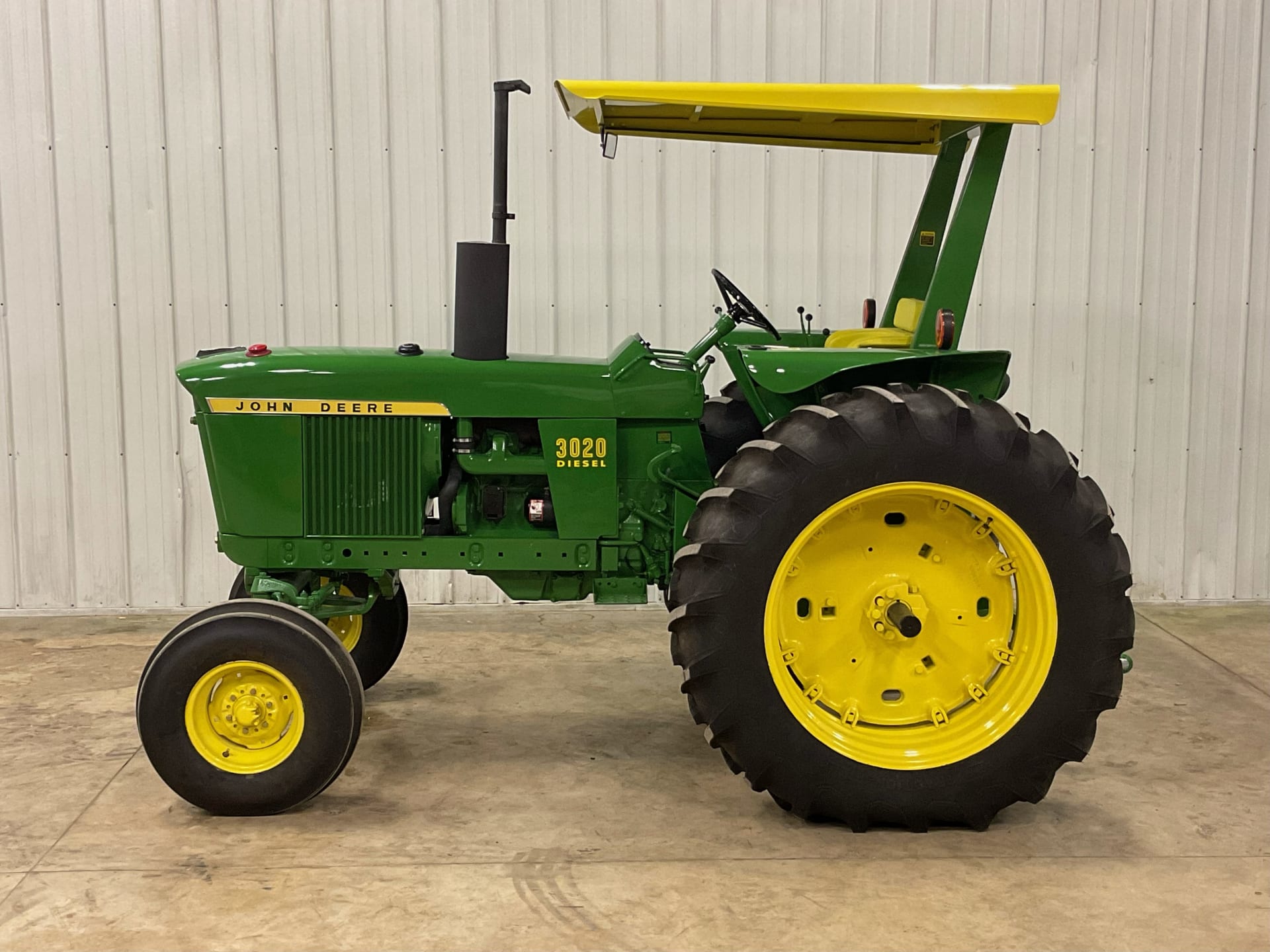 1971 John Deere 3020 Diesel at Gone Farmin' Spring Classic 2023 as S66 ...