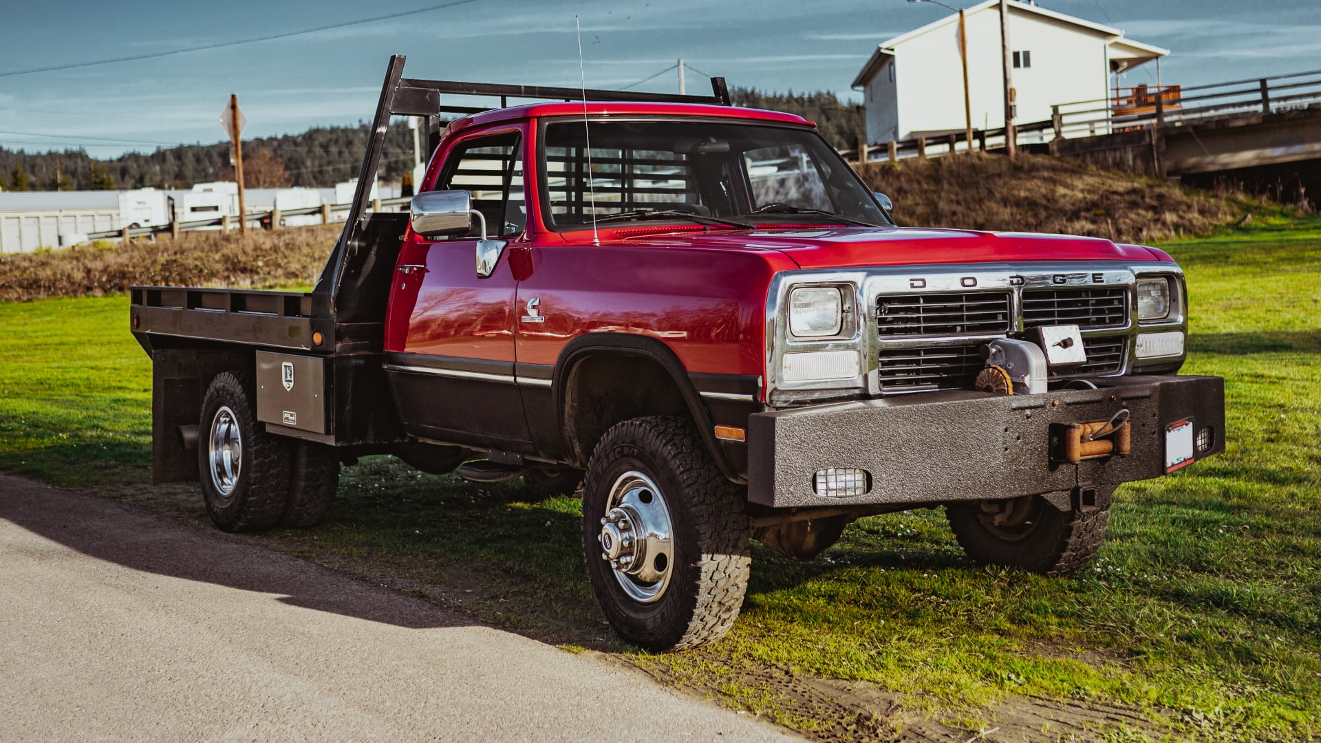 1992 Dodge 3500 Flatbed at Glendale 2023 asT228 - Mecum Auctions