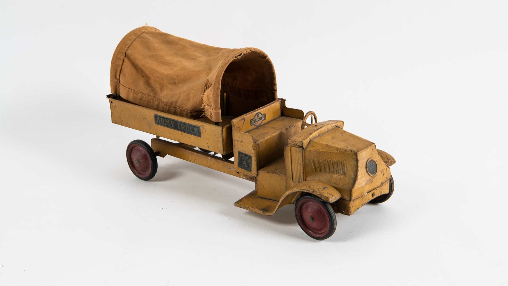 1920s Steelcraft Mack Jr. Army Truck at Gone Farmin' Spring Classic ...