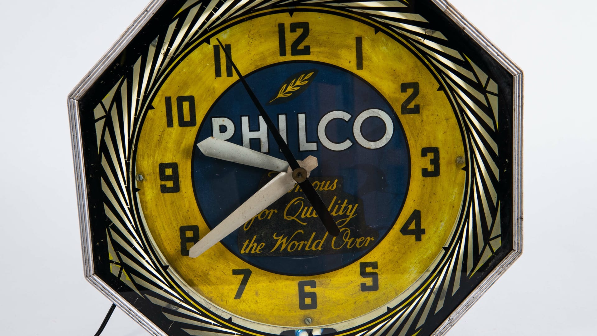 Philco Neon Clock at Gone Farmin' Spring Classic 2023 as B63 - Mecum ...