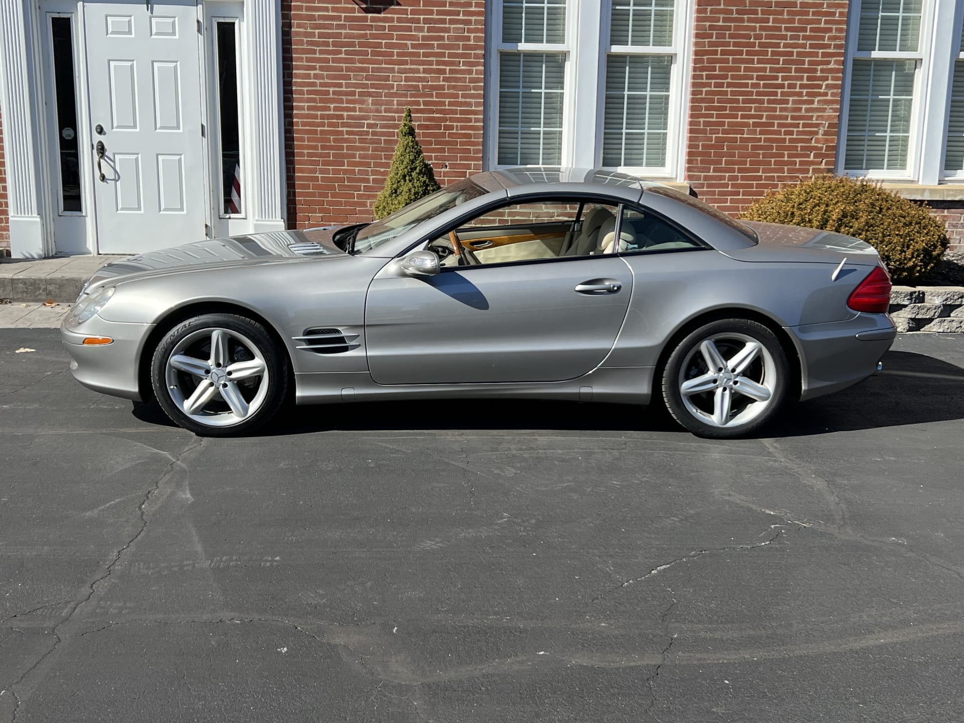 2004 Mercedes-Benz SL500 Convertible at Glendale 2023 as T135 - Mecum ...