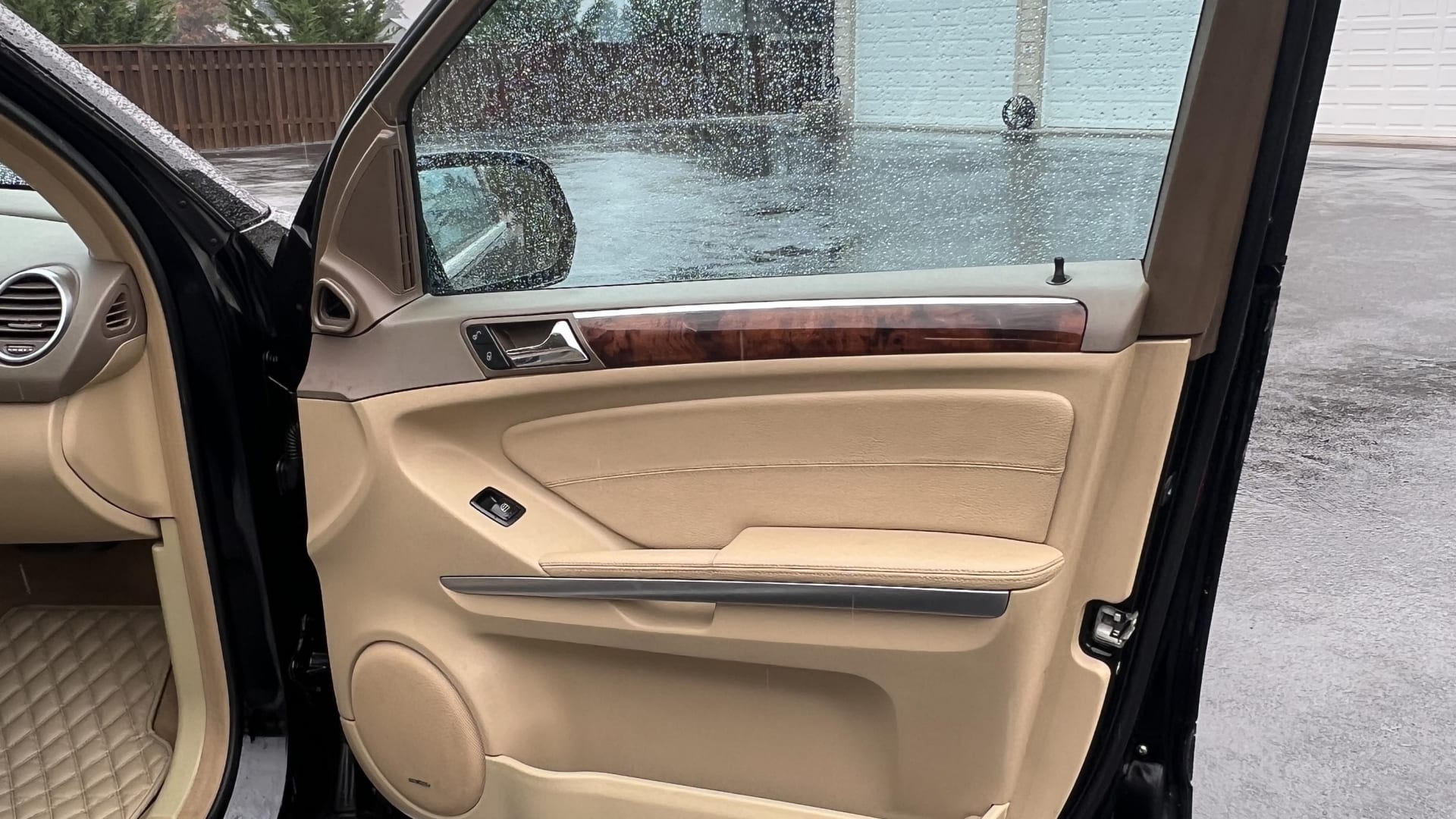 2009 Mercedes-Benz ML550 at Glendale 2023 as G76 - Mecum Auctions