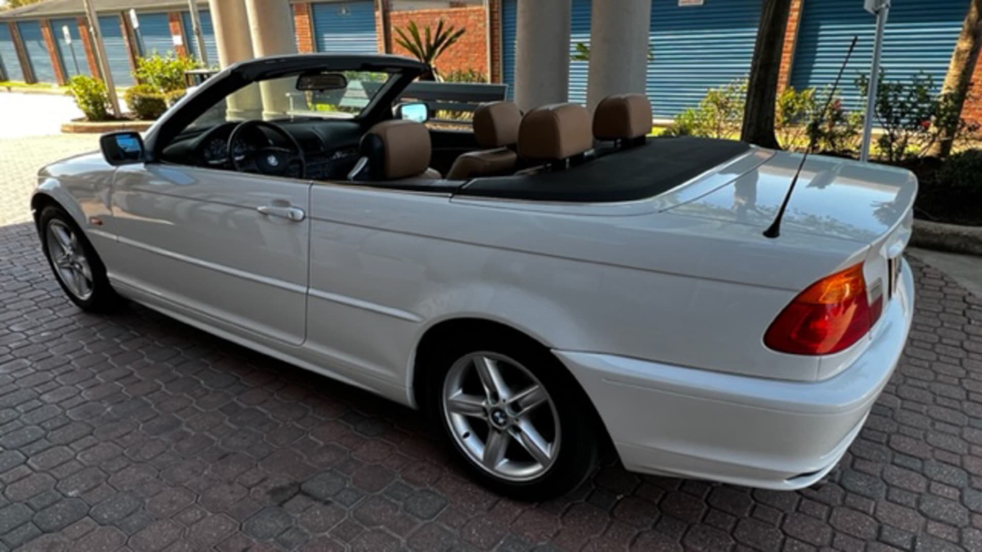 2003 BMW 325ci Convertible at Houston 2023 as F15 - Mecum Auctions